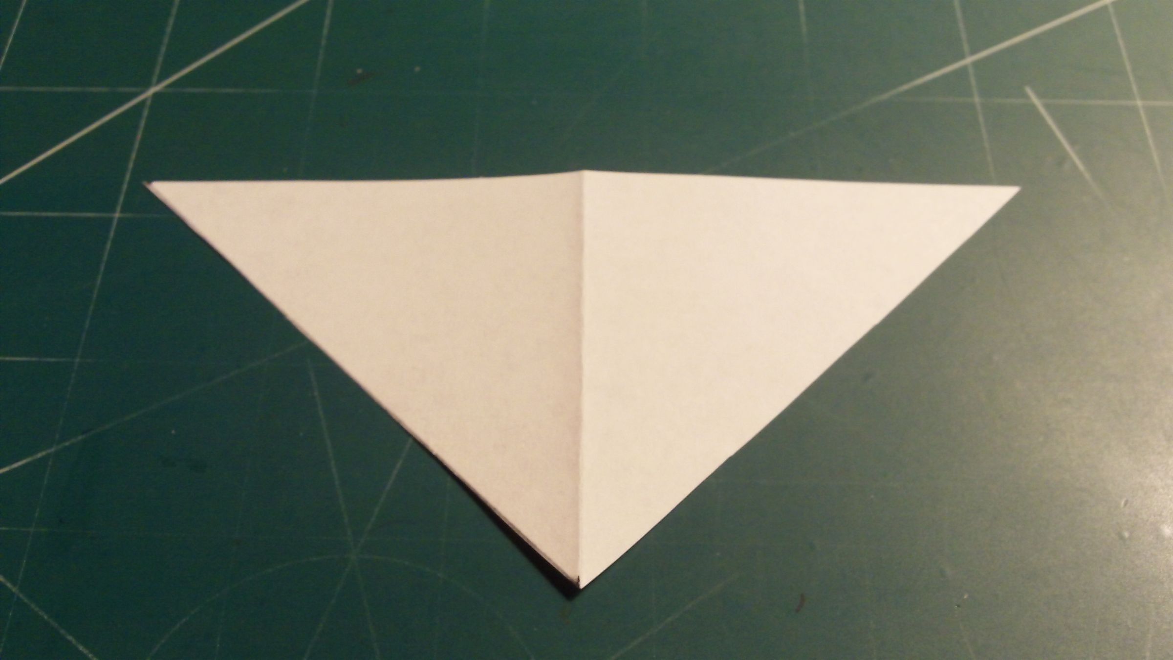 How to Make the Manta Paper Airplane : 8 Steps - Instructables