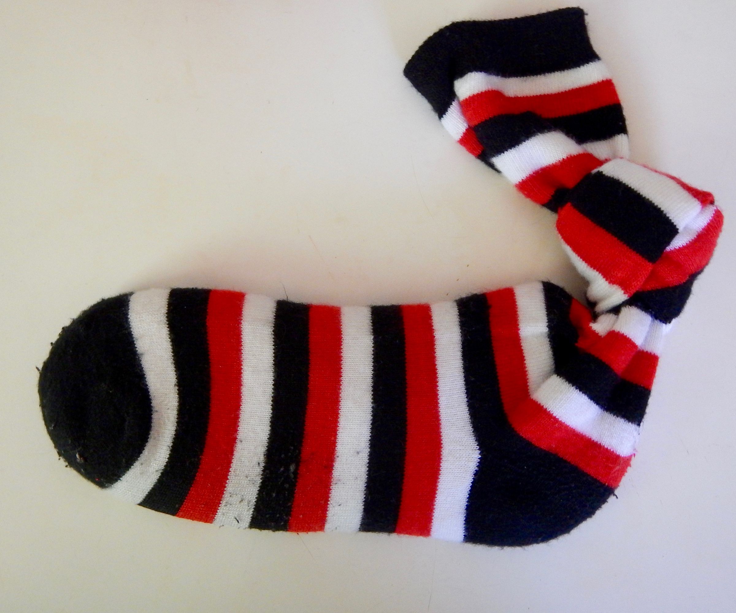 37+ Unusual Uses for Lonely Socks : 38 Steps (with Pictures ...