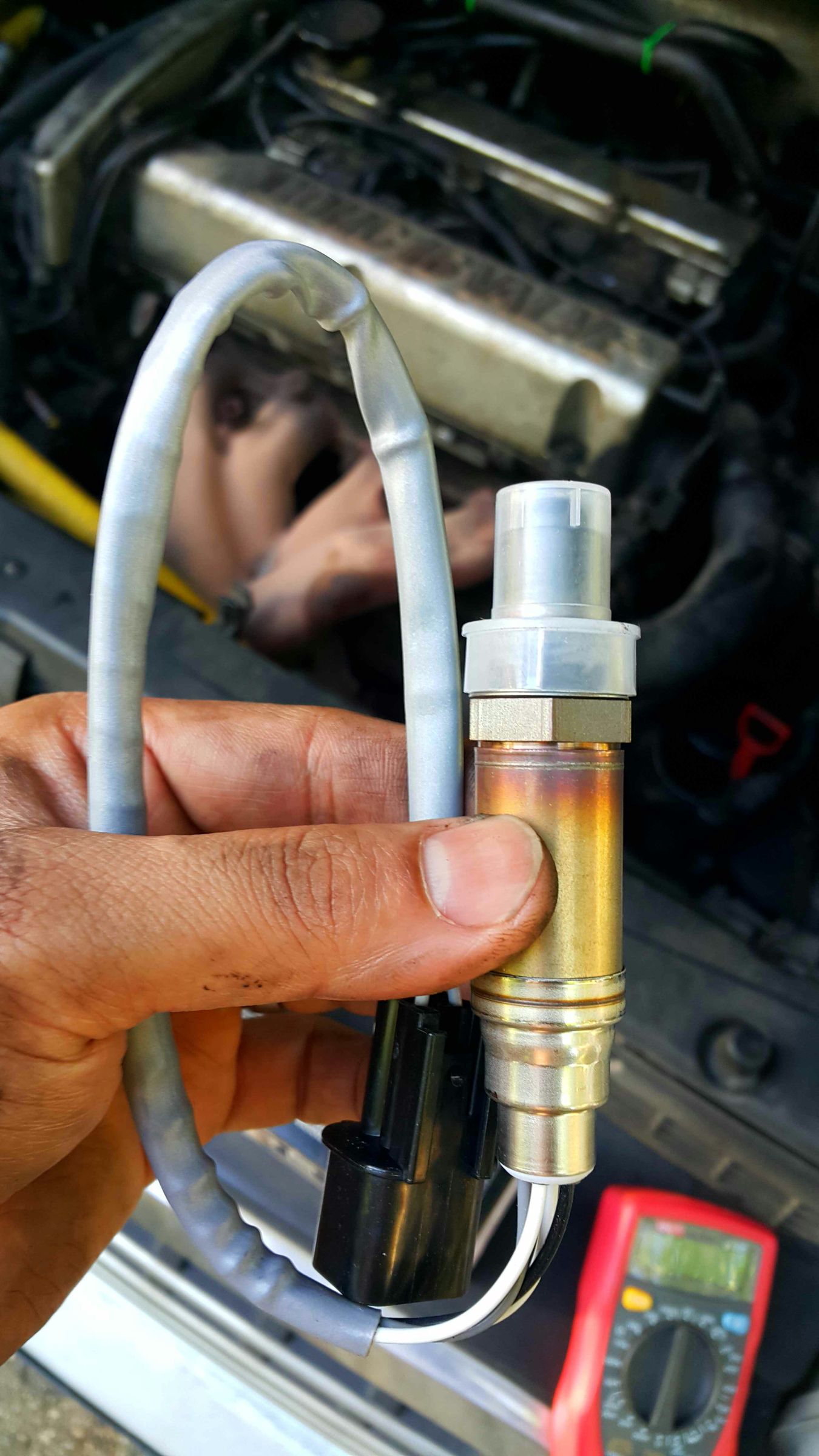 Replacing an Aged Oxygen Sensor (Hyundai Trajet). : 3 Steps - Instructables