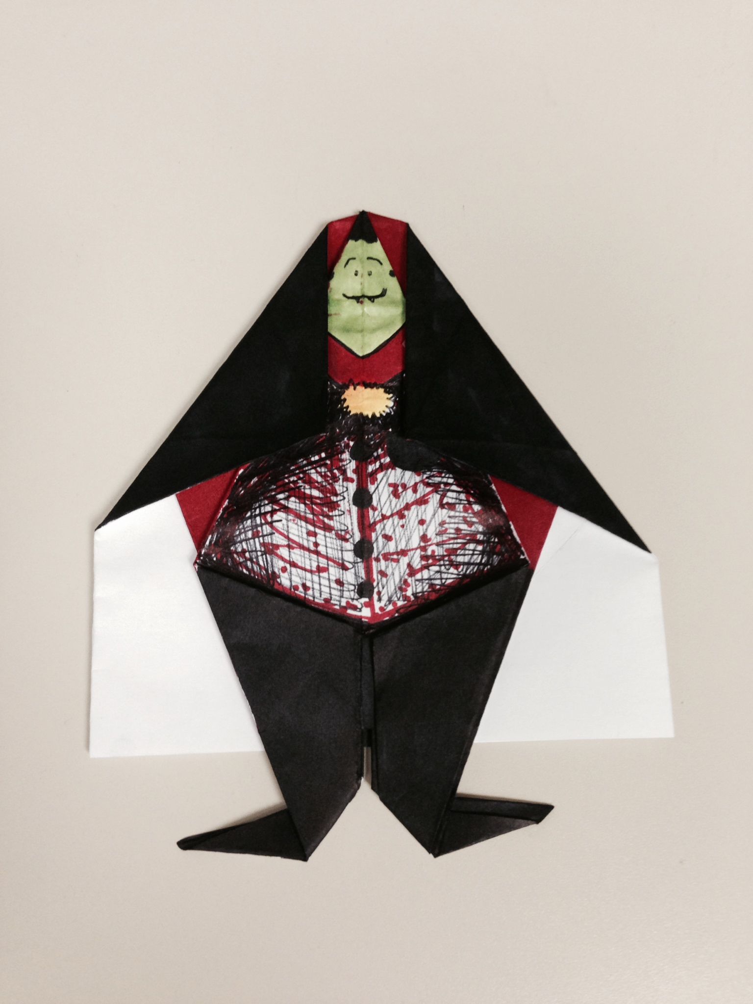 Origami Dracula : 6 Steps - Instructables