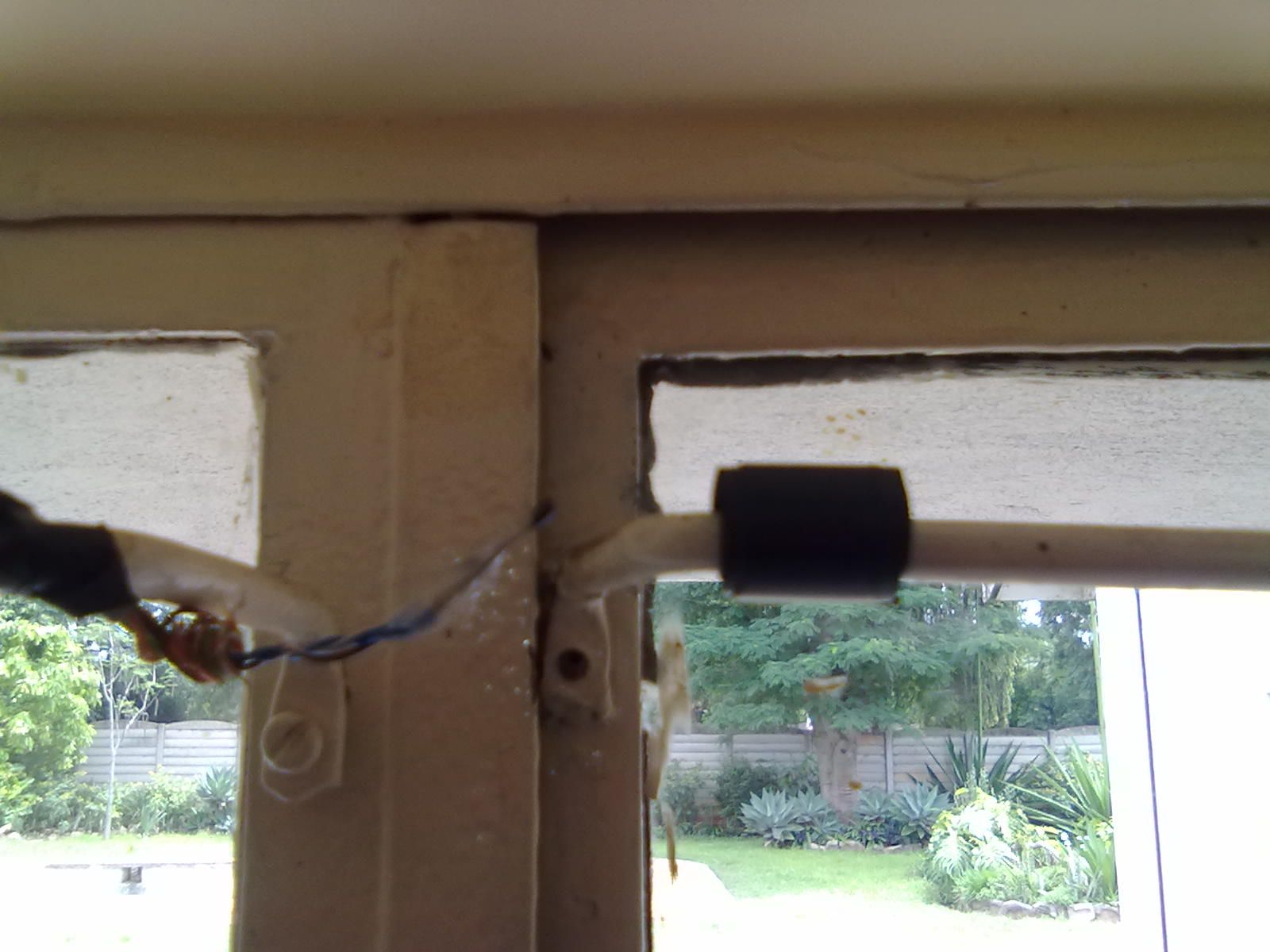 DIY: Door Alarm Using the Hall Device and Arduino Uno - Instructables