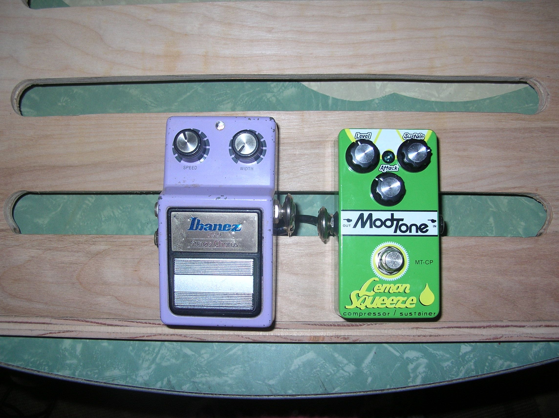Guitar Effects Pedalboard for Under $10 : 5 Steps - Instructables