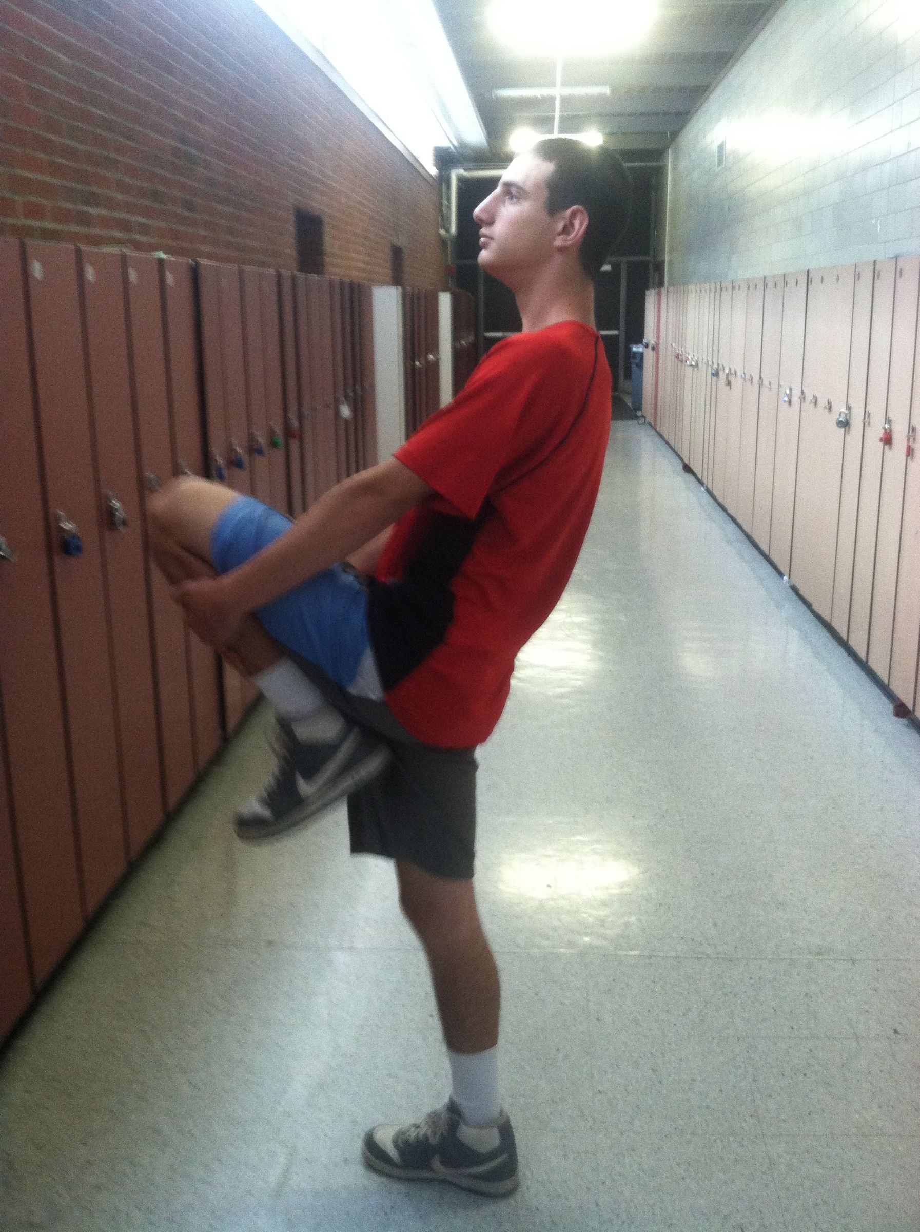 How to Do a Backflip. : 12 Steps - Instructables