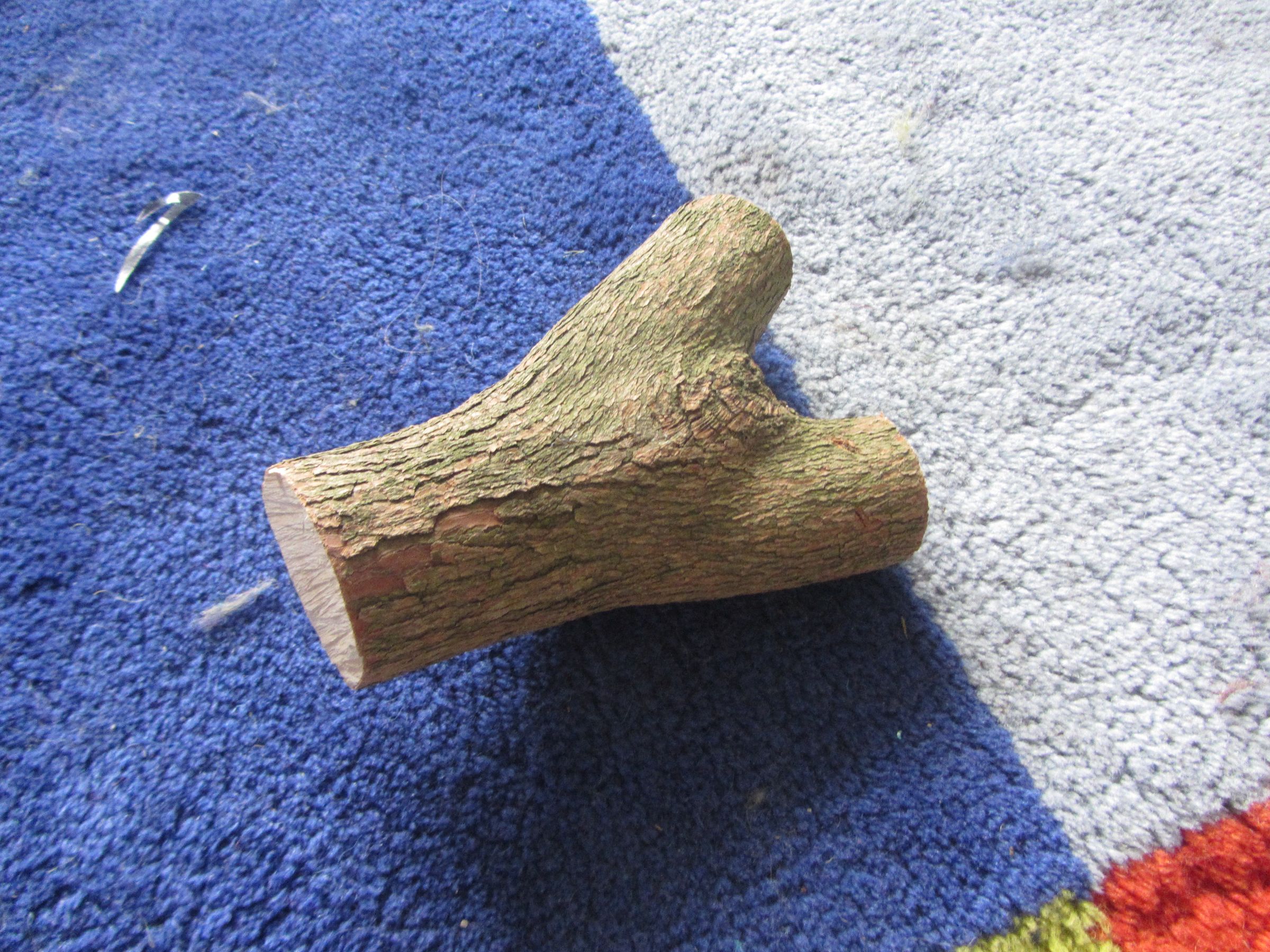 How to Carve a Beautiful Slingshot From a Tree Branch - Instructables