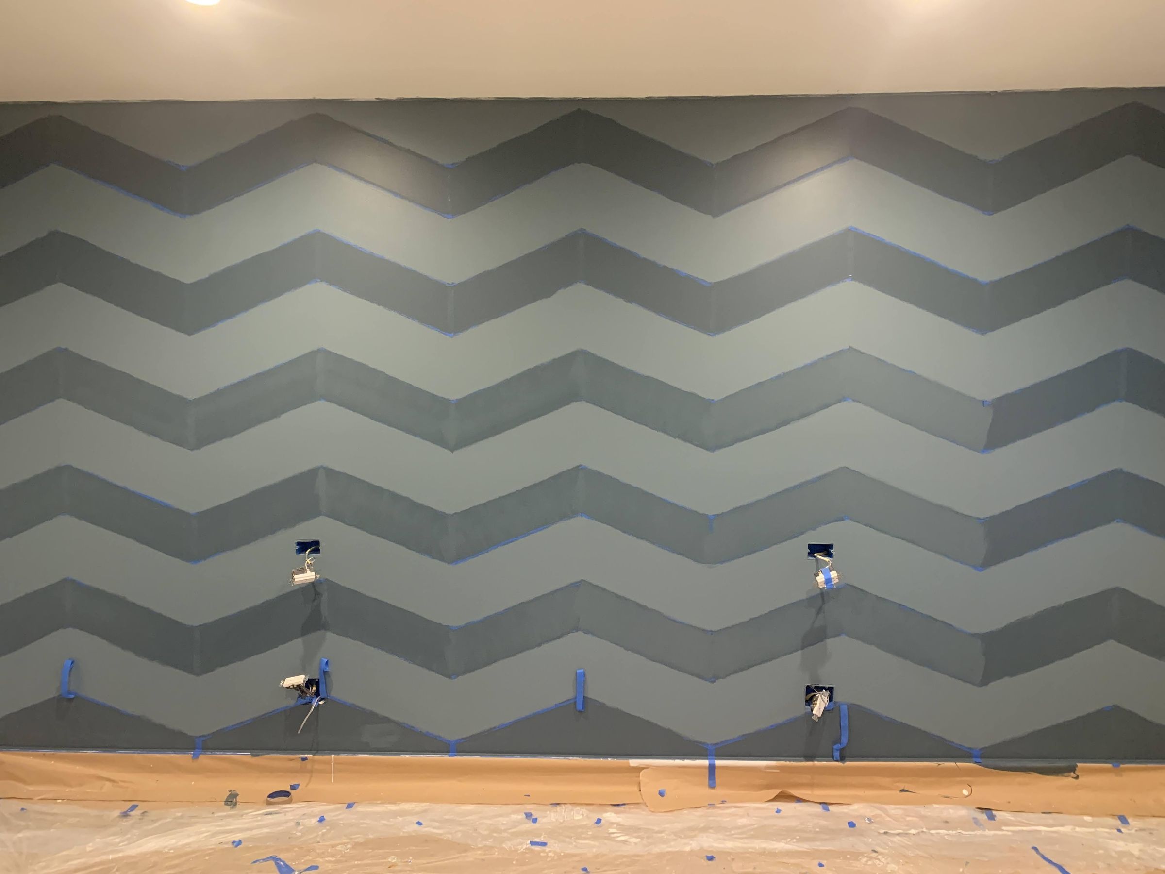 Paint Your Wall With a Chevron / Herringbone Pattern : 7 Steps (with ...