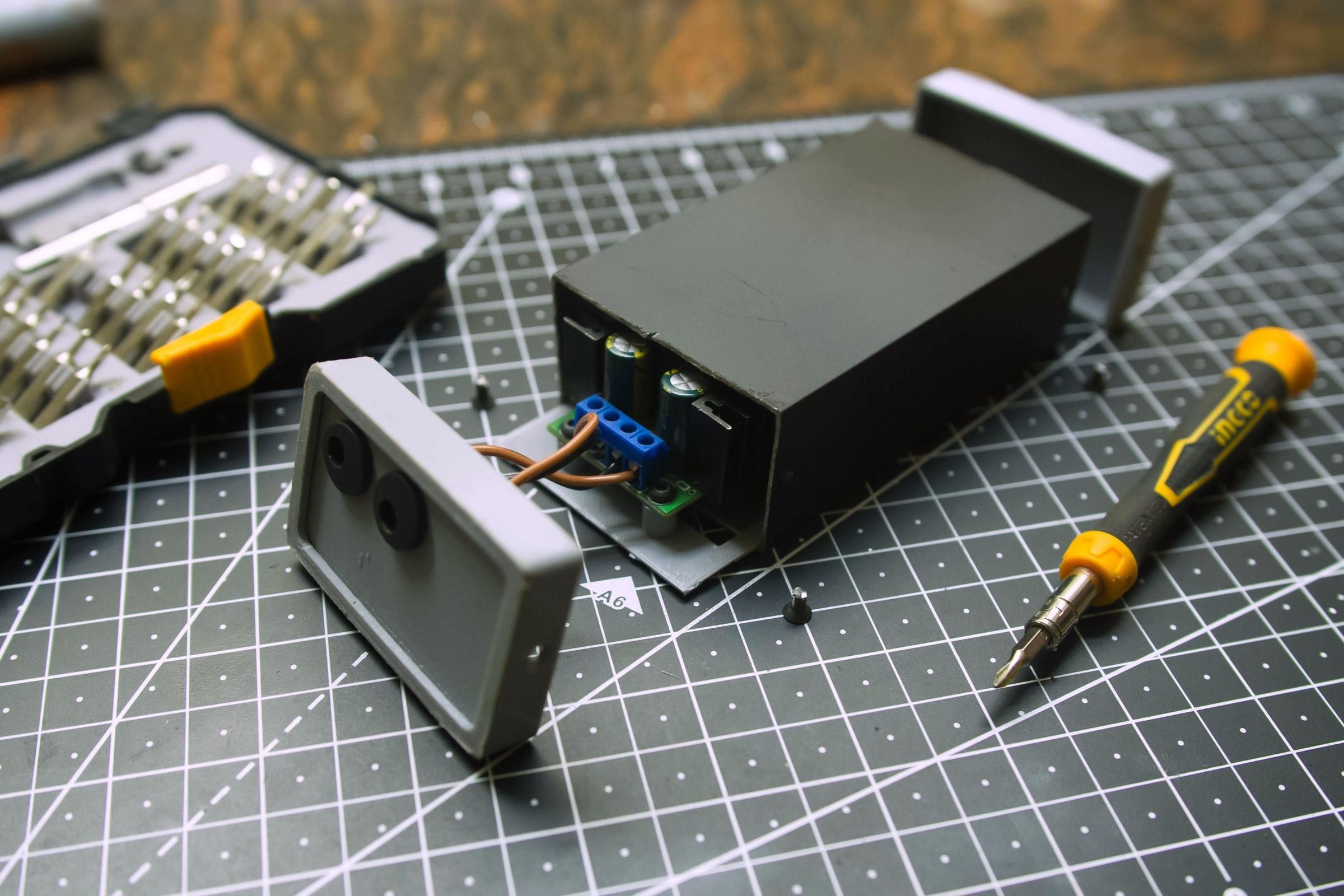 Enclosure for Your Project With Aluminum Extrusion : 7 Steps (with ...