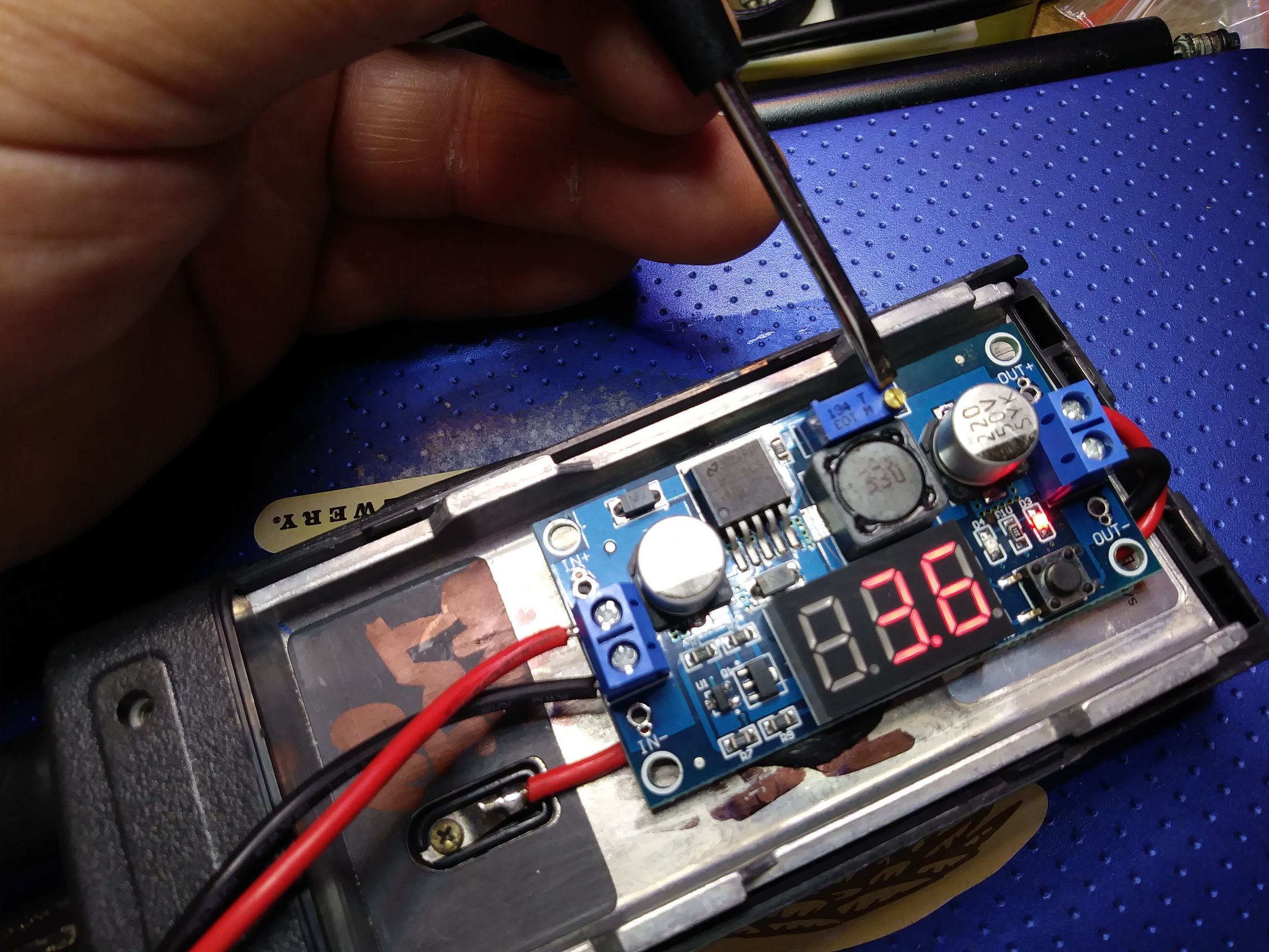 THE CHEAP HAM - TURN a HANDHELD RADIO INTO a MOBILE RADIO : 6 Steps ...