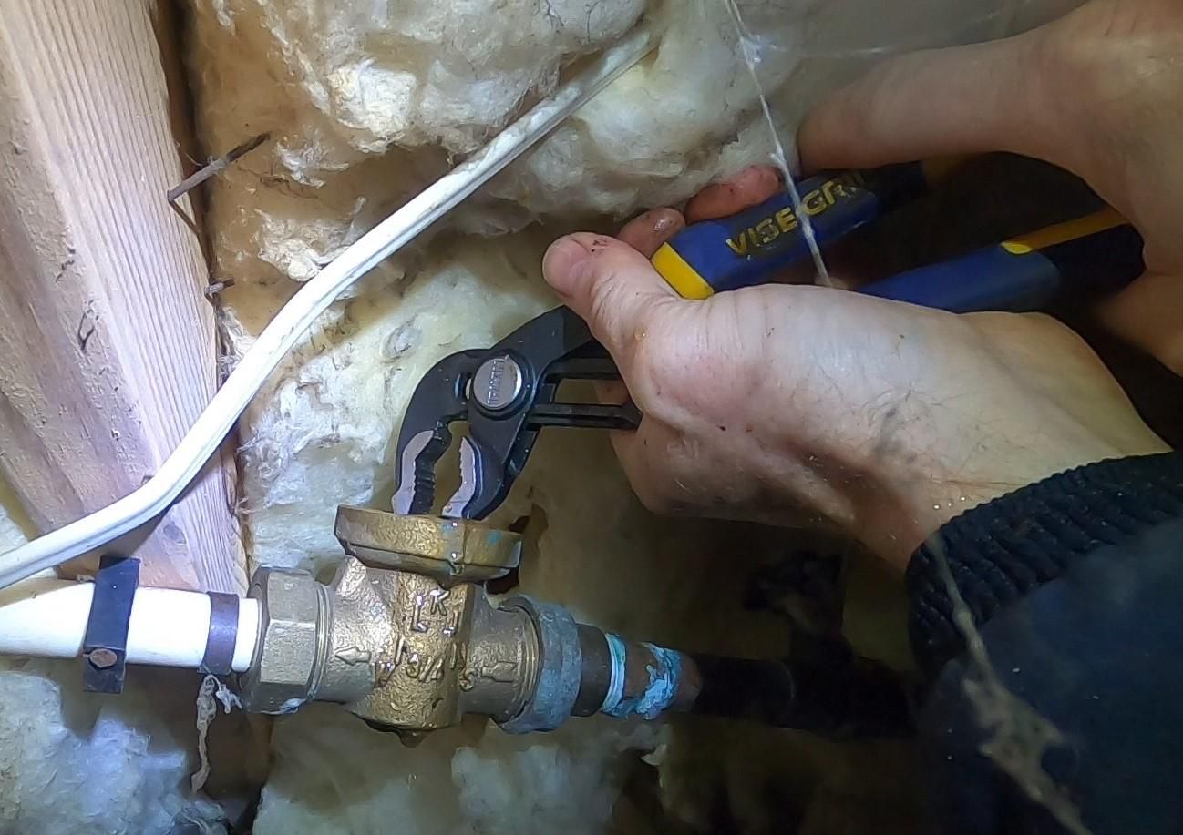 Water Pressure Regulator Valve Rebuild : 9 Steps (with Pictures ...