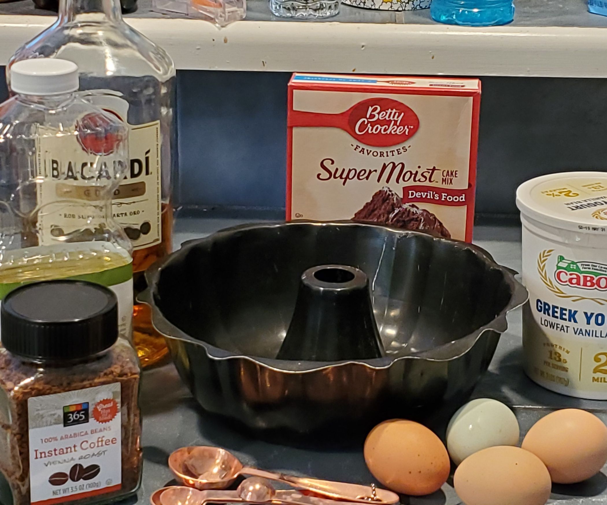 How to Make a Rum Cake : 9 Steps - Instructables