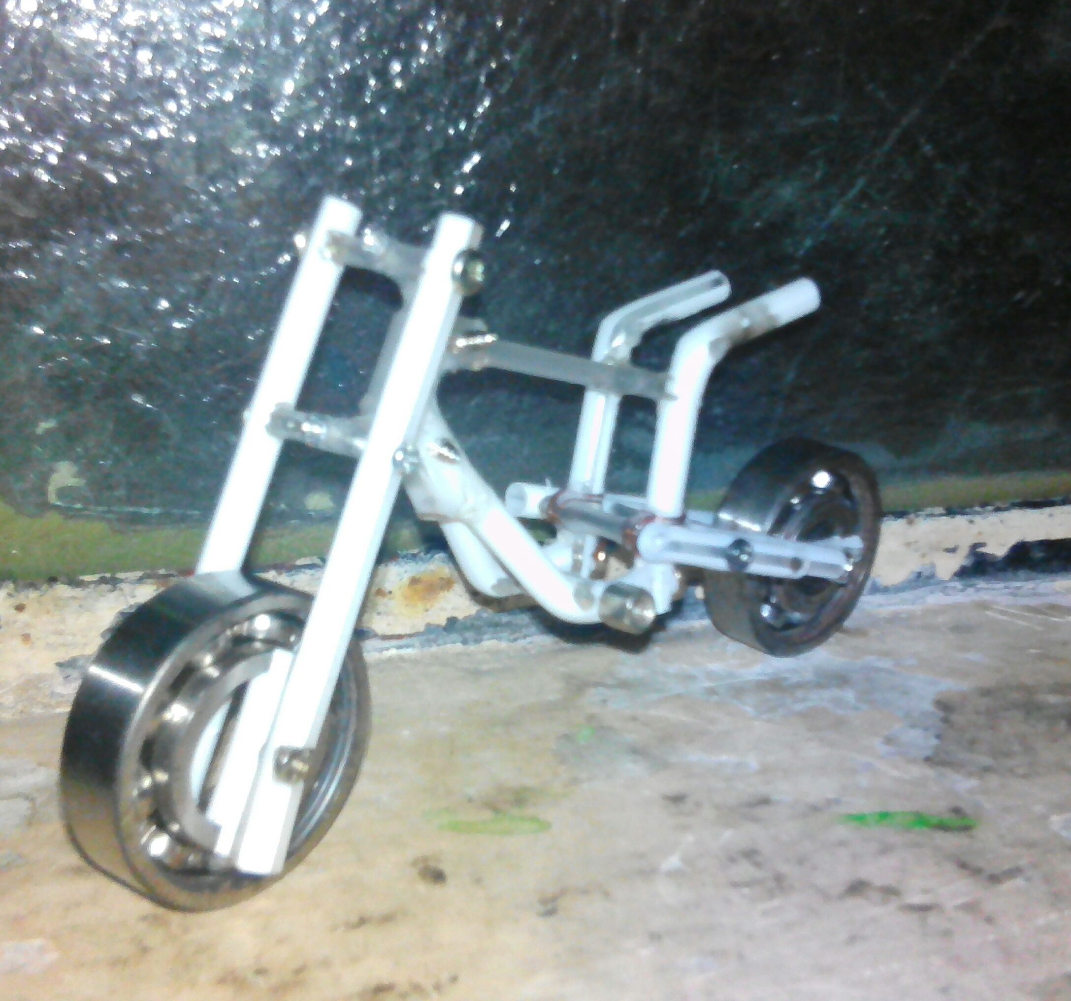 Homemade Tiny MotorBike Model : 8 Steps - Instructables