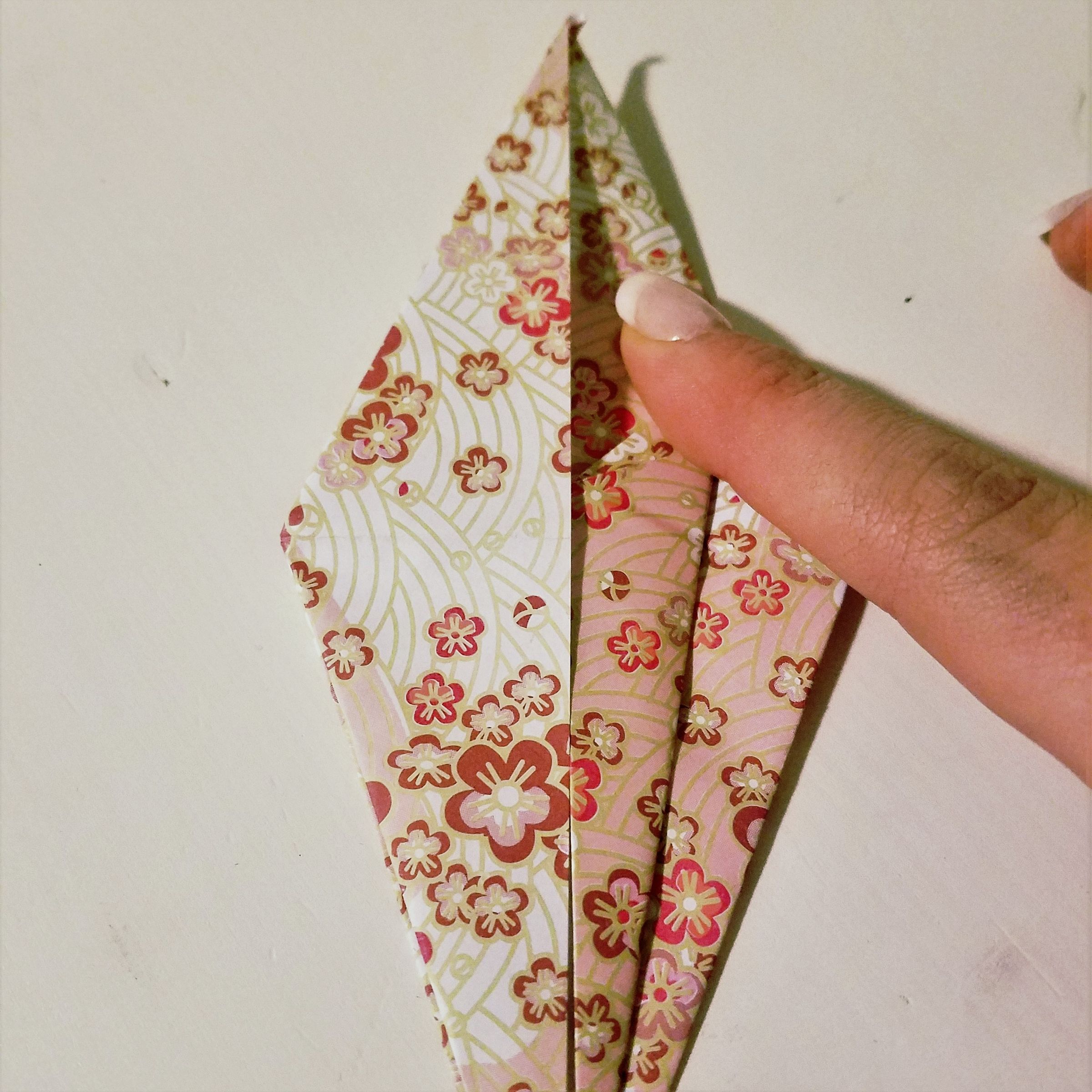 How to Fold a Paper Crane : 17 Steps (with Pictures) - Instructables