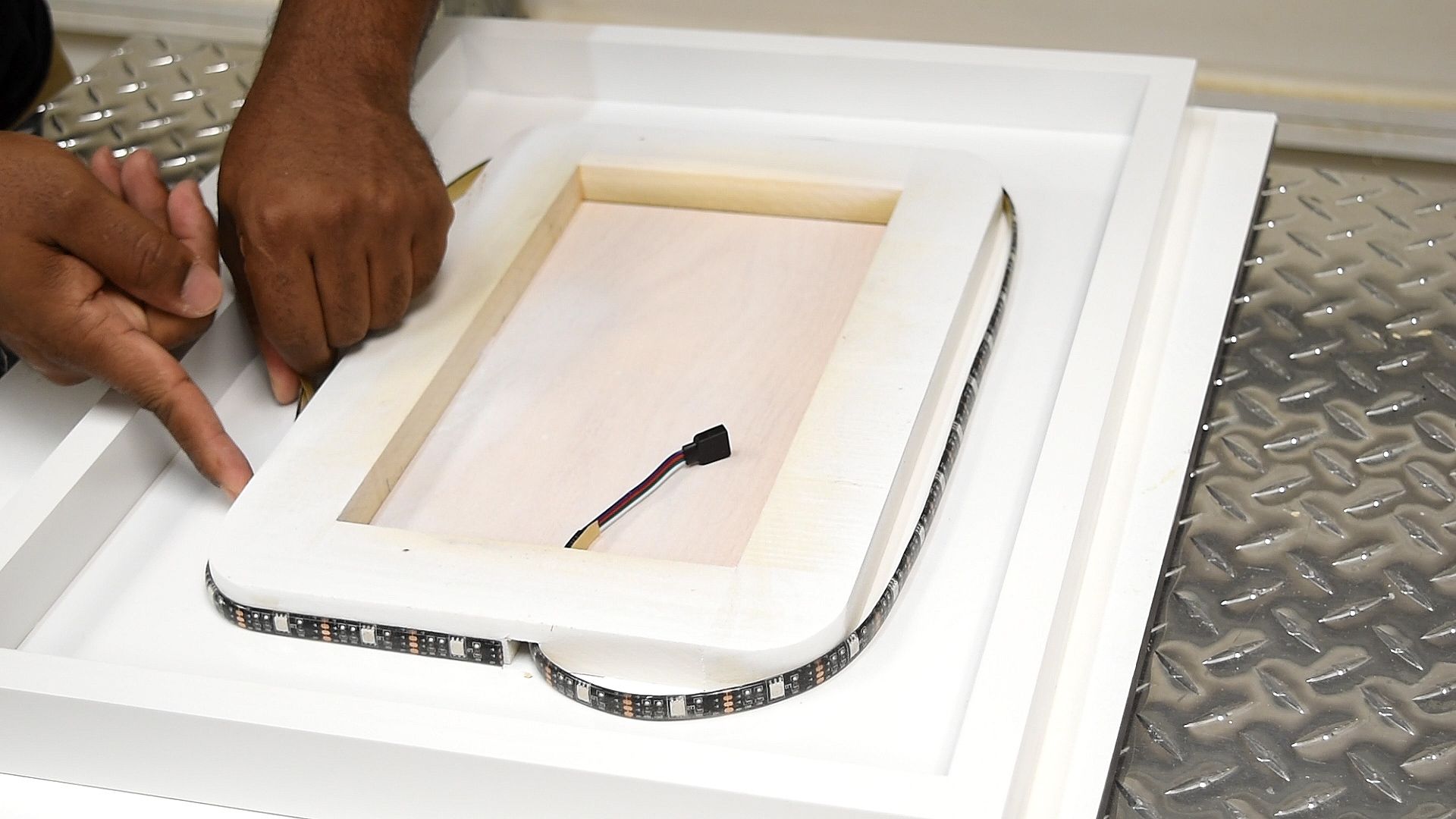 Epoxy Resin Wall Art With LEDs : 8 Steps (with Pictures) - Instructables