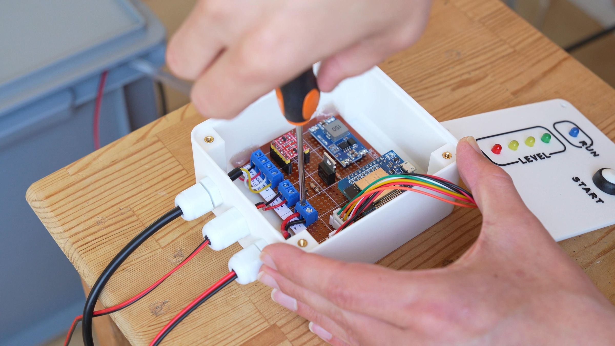 ESP32 Irrigation System With Water Reservoir : 10 Steps (with Pictures ...