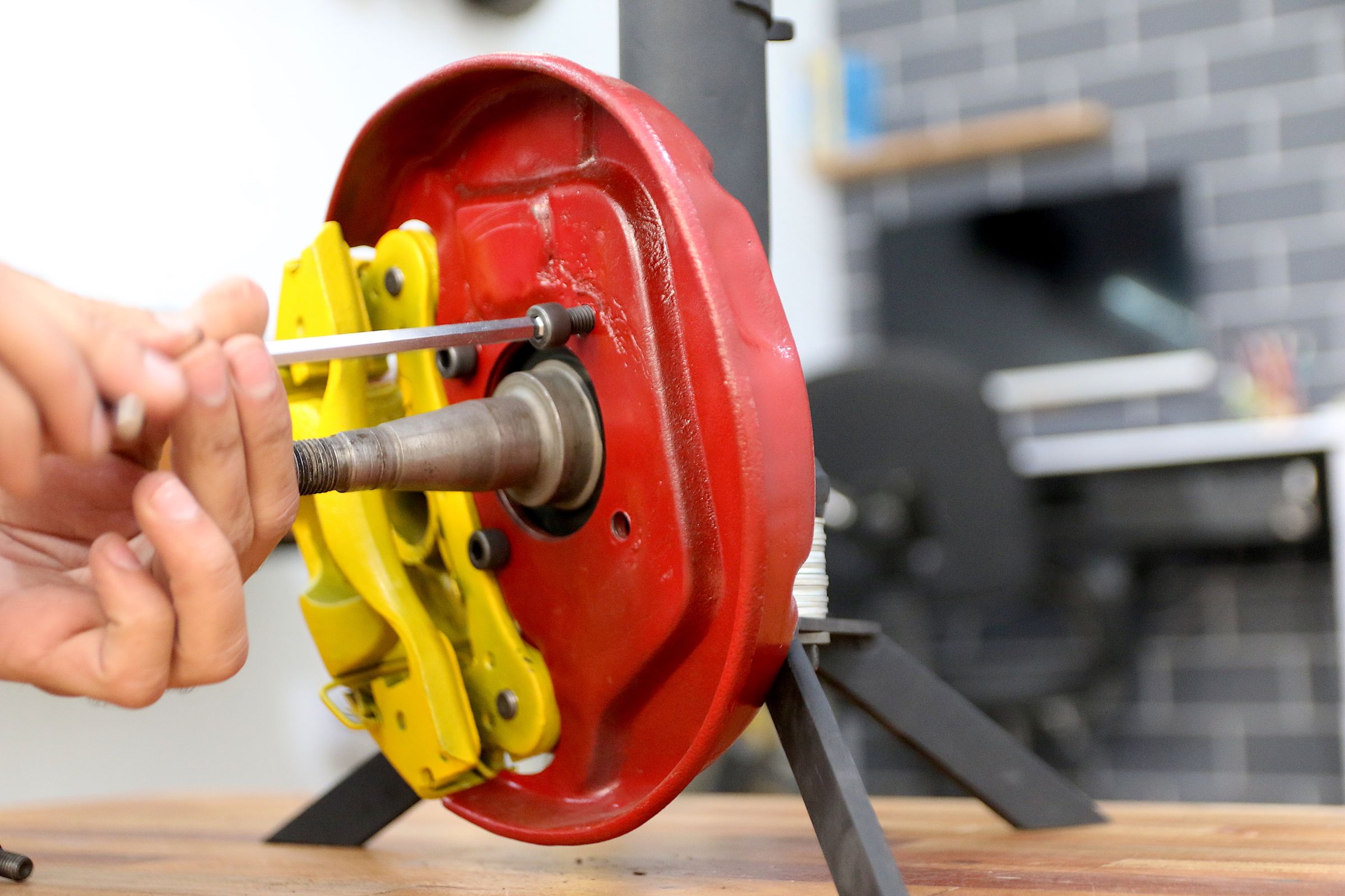 DIY Shock Absorber Stool : 9 Steps (with Pictures) - Instructables