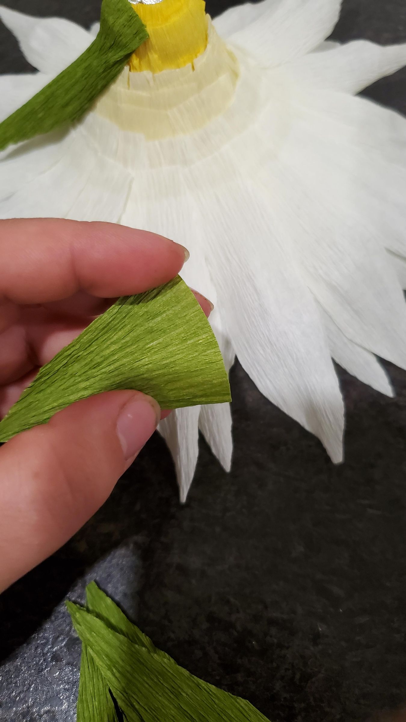 Crepe Paper Dahlia : 18 Steps (with Pictures) - Instructables