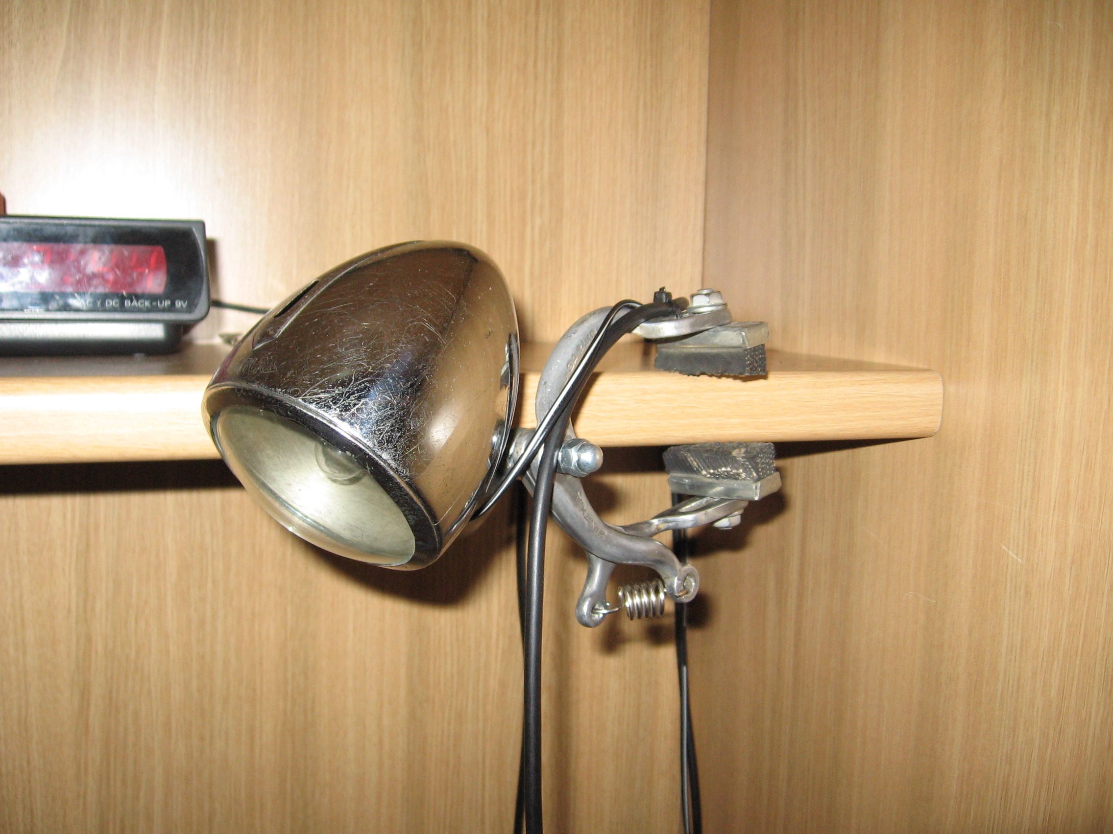 Bicycle Headlight Shelf Lamp : 8 Steps (with Pictures) - Instructables