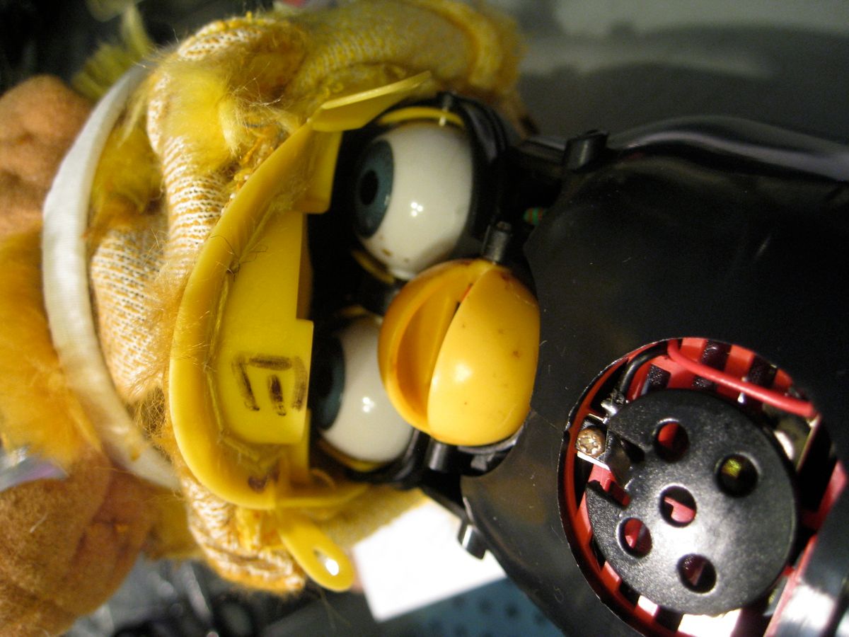 Furby Brain Surgery : 8 Steps (with Pictures) - Instructables