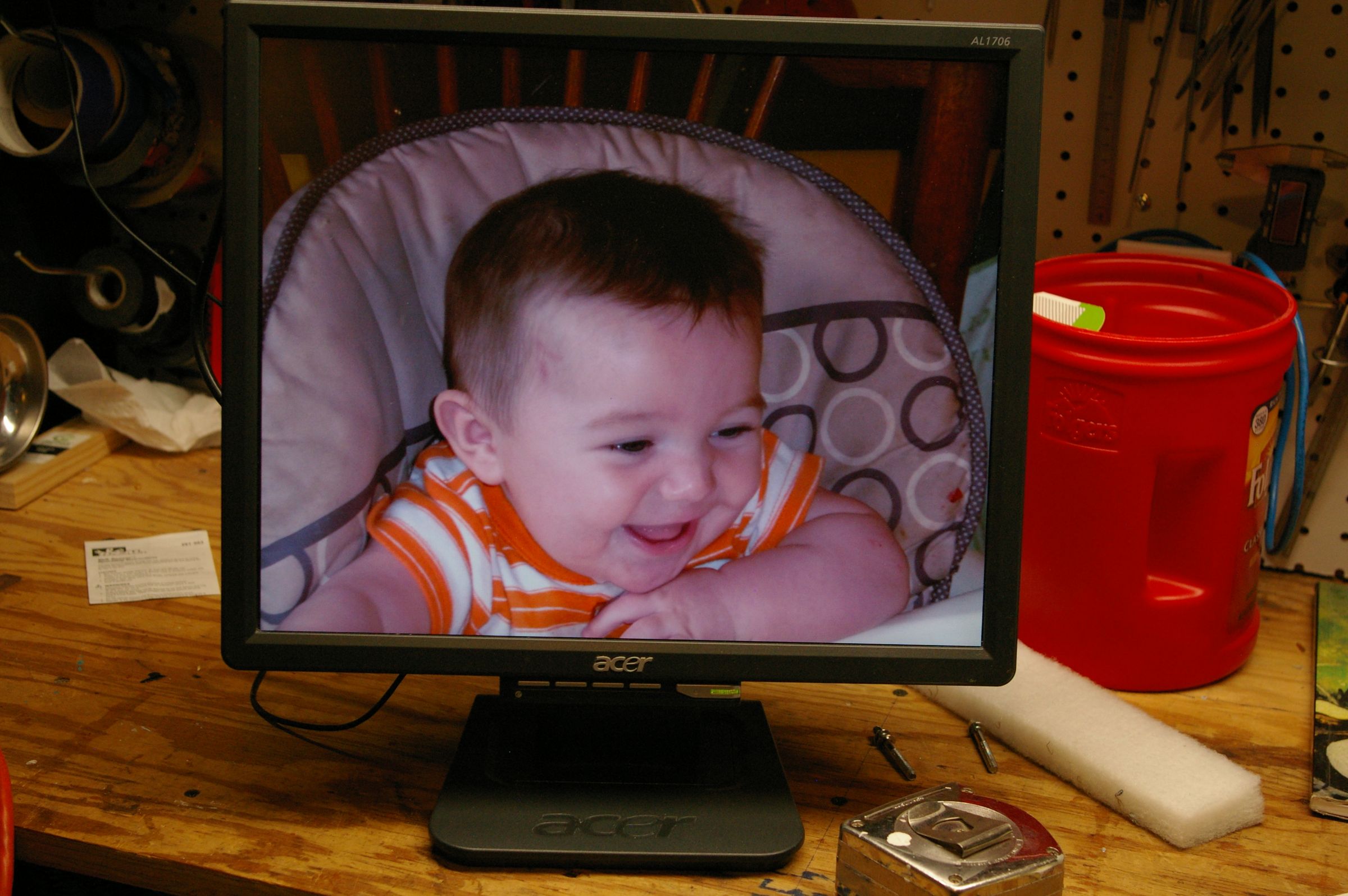 Wireless Raspberry Pi Digital Picture Frame in a Shadow Box : 10 Steps ...