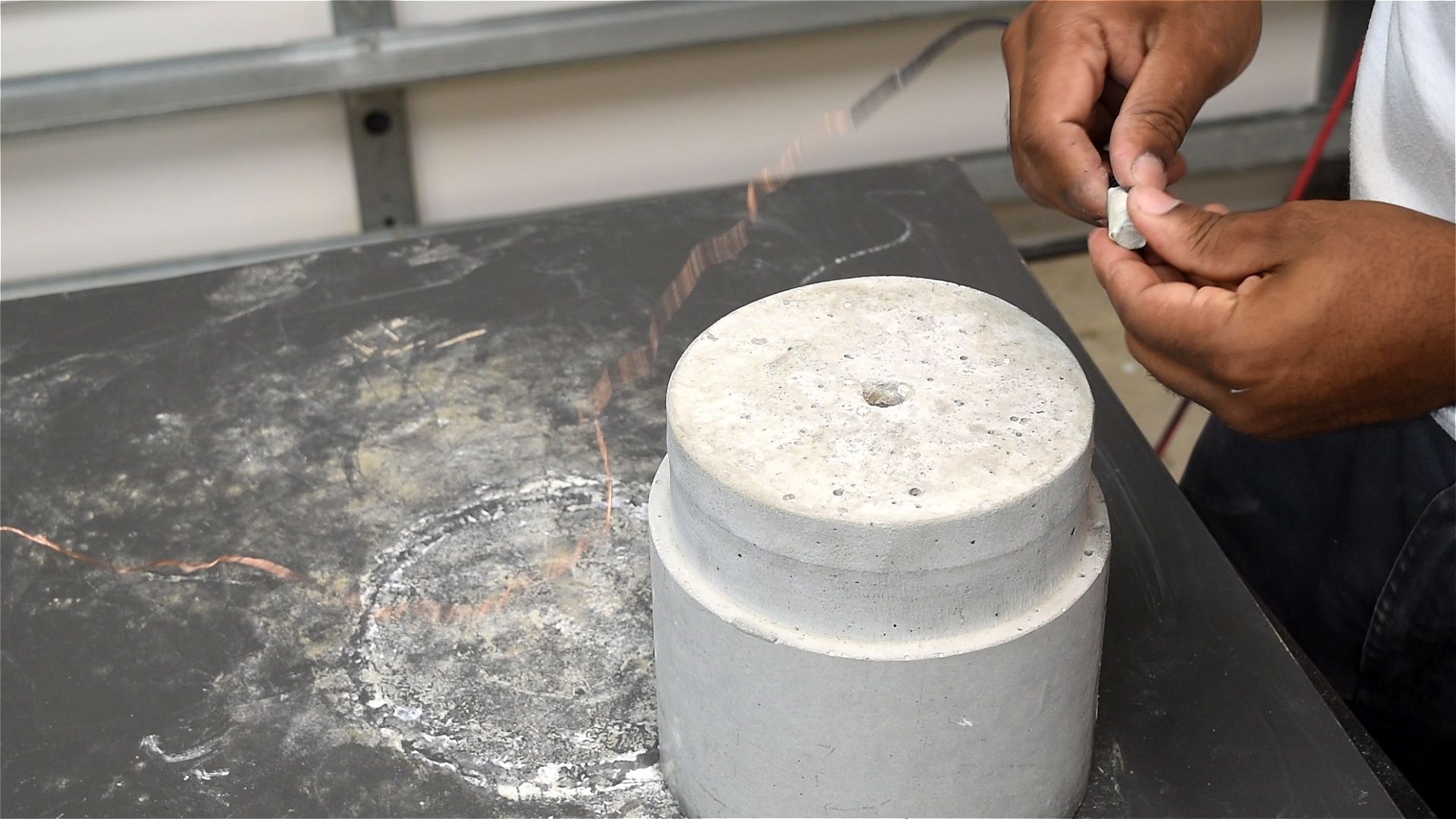 DIY Indoor Outdoor Concrete Lamp 2 : 7 Steps (with Pictures ...