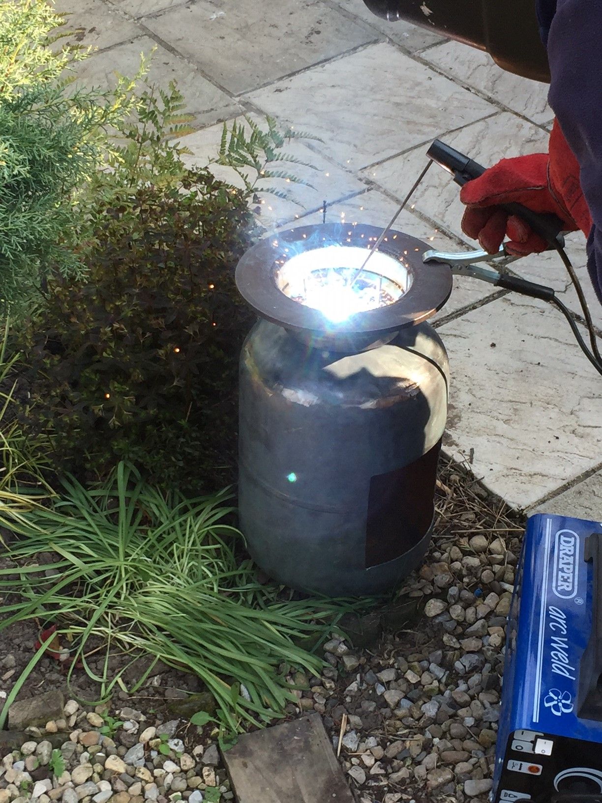 Gas-Bottle Stove / Bio-ethanol Burner / Woodburner : 7 Steps (with Pictures) - Instructables