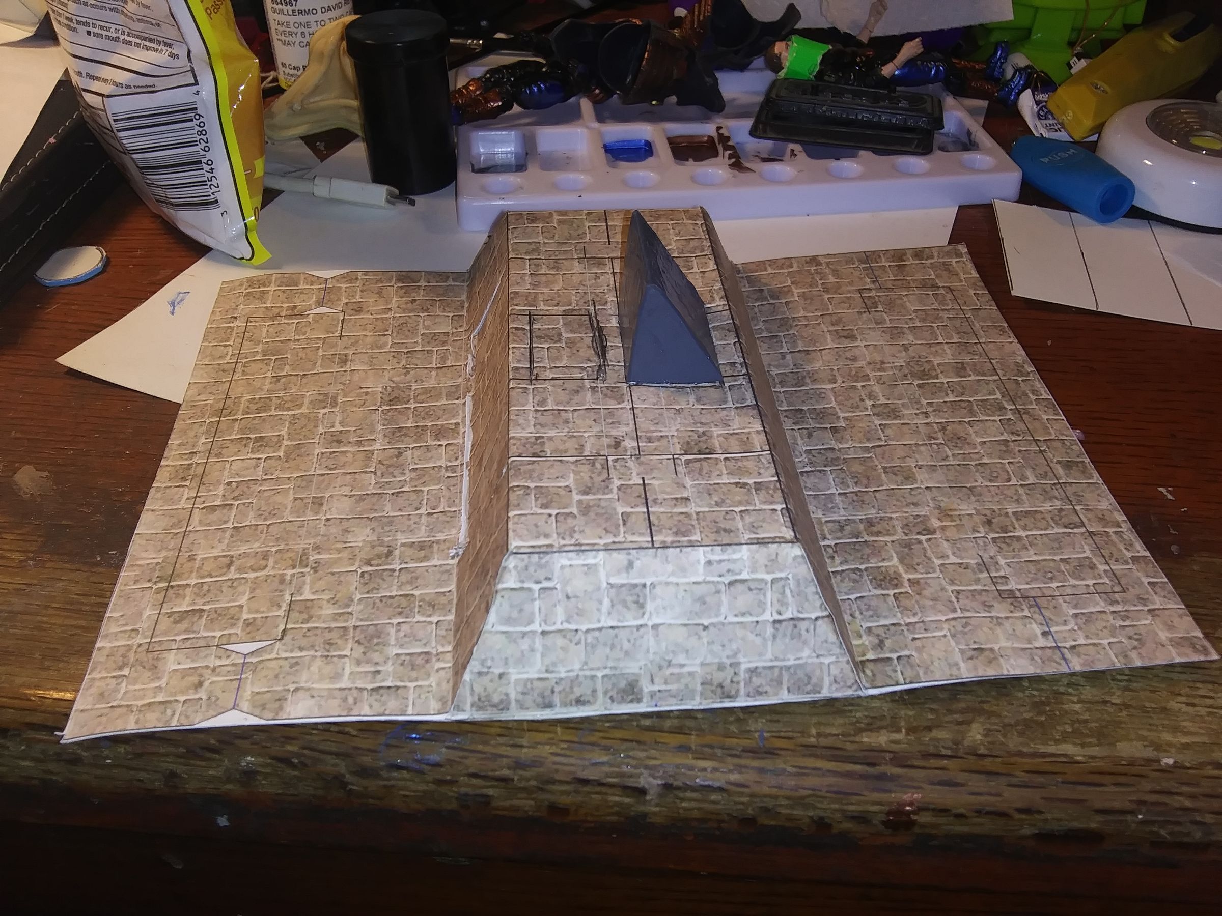 Minature Light Up Stargate Model : 7 Steps - Instructables