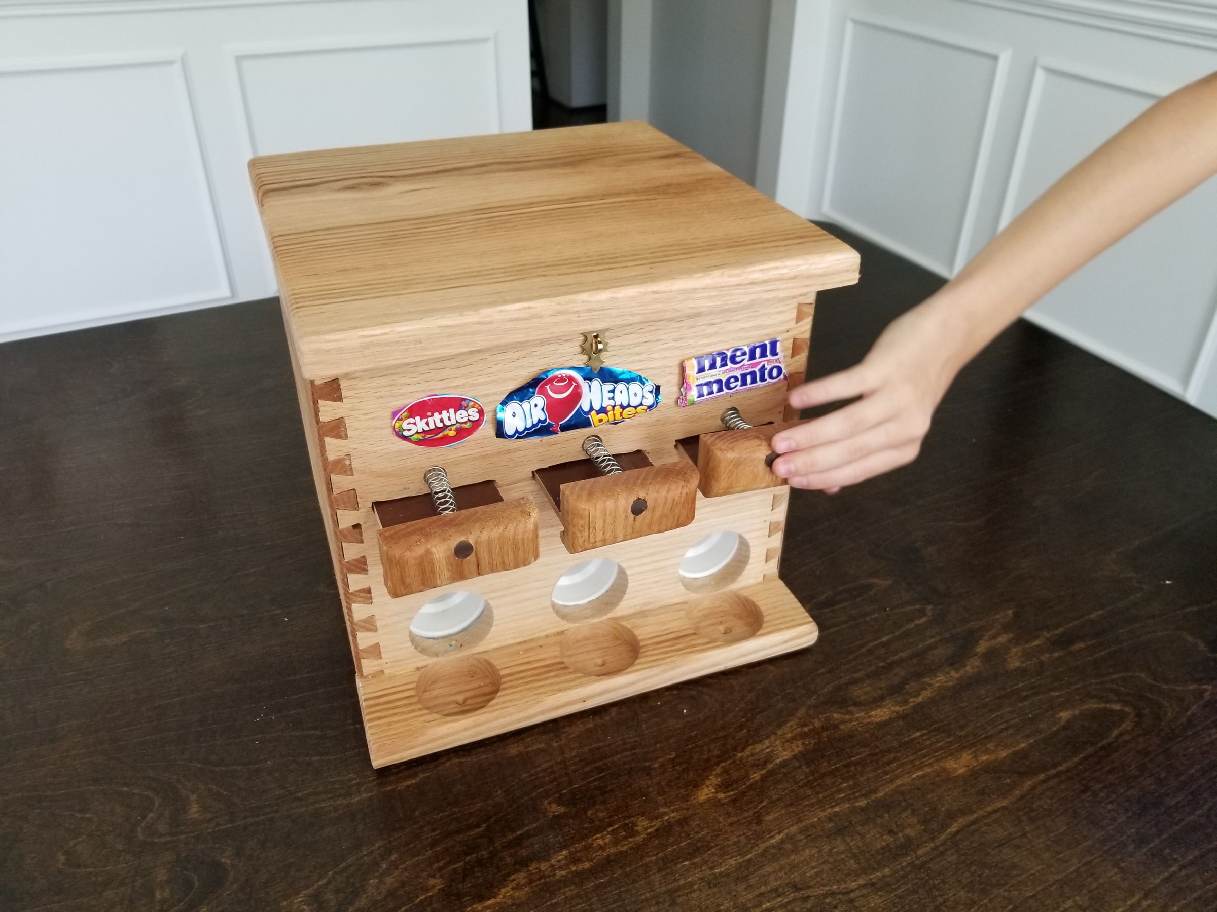 Wooden Candy Machine : 12 Steps (with Pictures) - Instructables