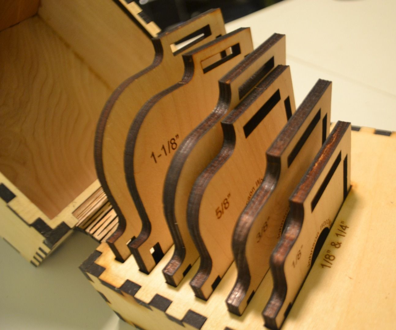 Corner Radius Router Jig + Full Box Set : 7 Steps (with Pictures ...
