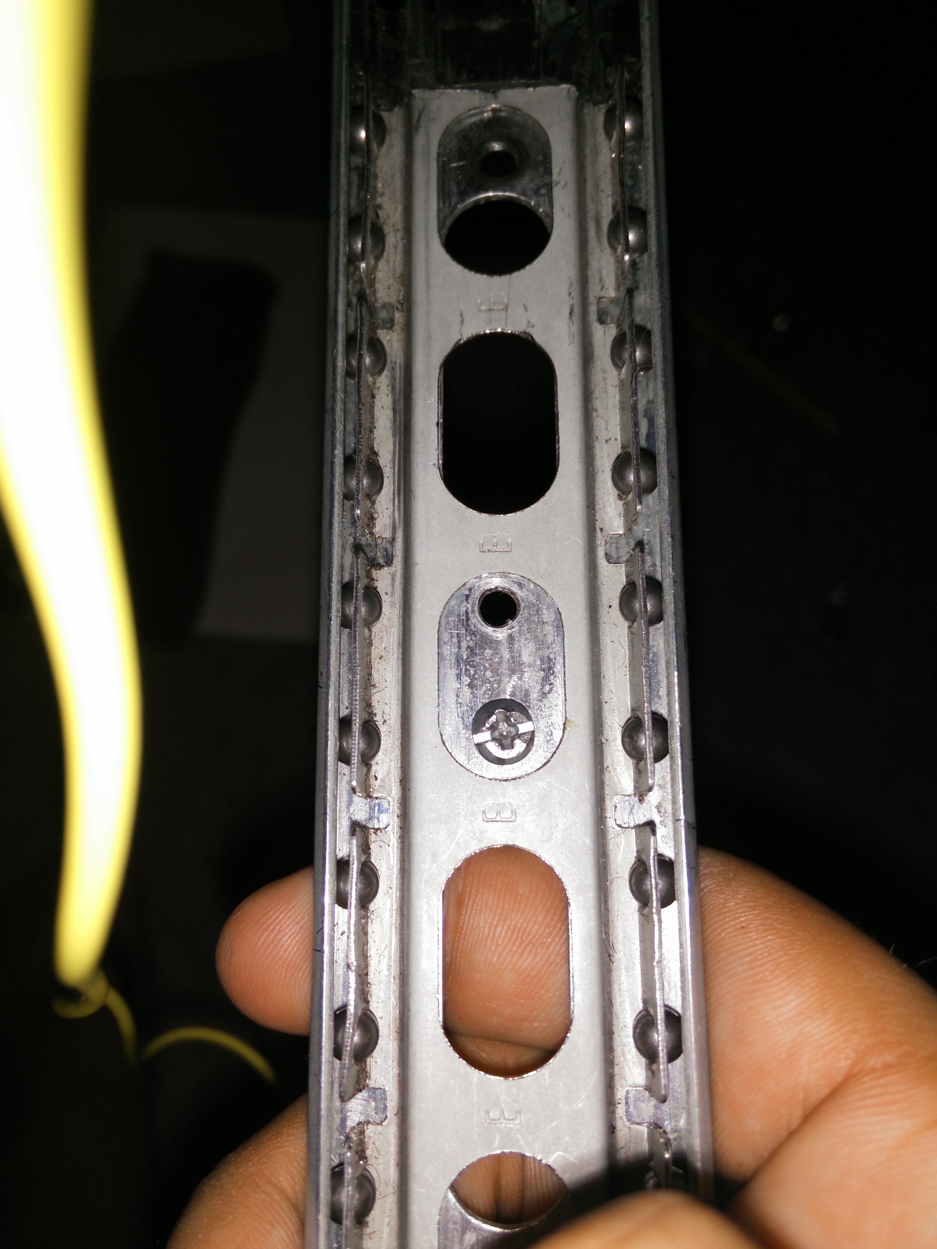 Assassins Creed Hidden Blade : 9 Steps - Instructables