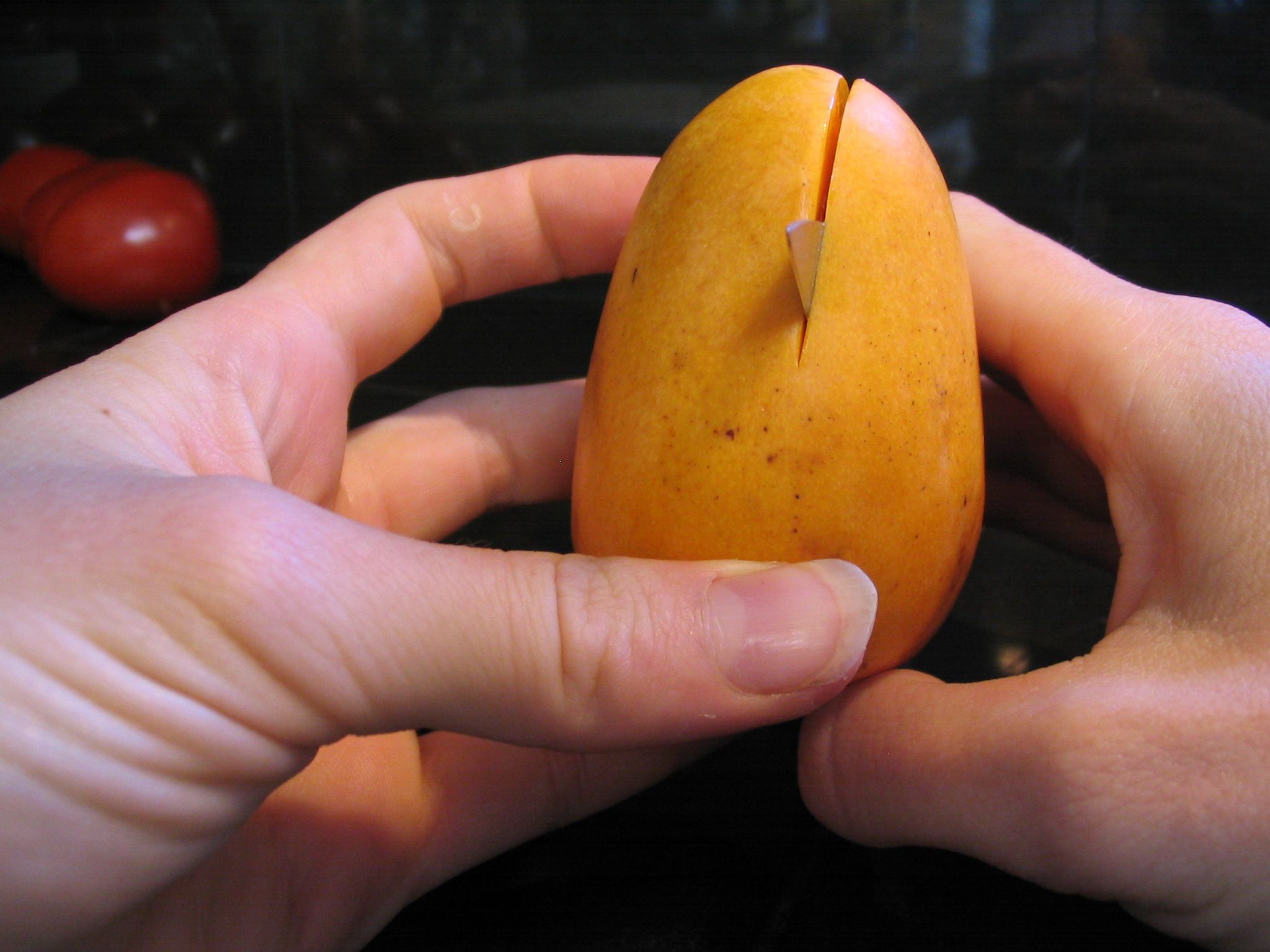 How to Cut a Mango : 5 Steps (with Pictures) - Instructables