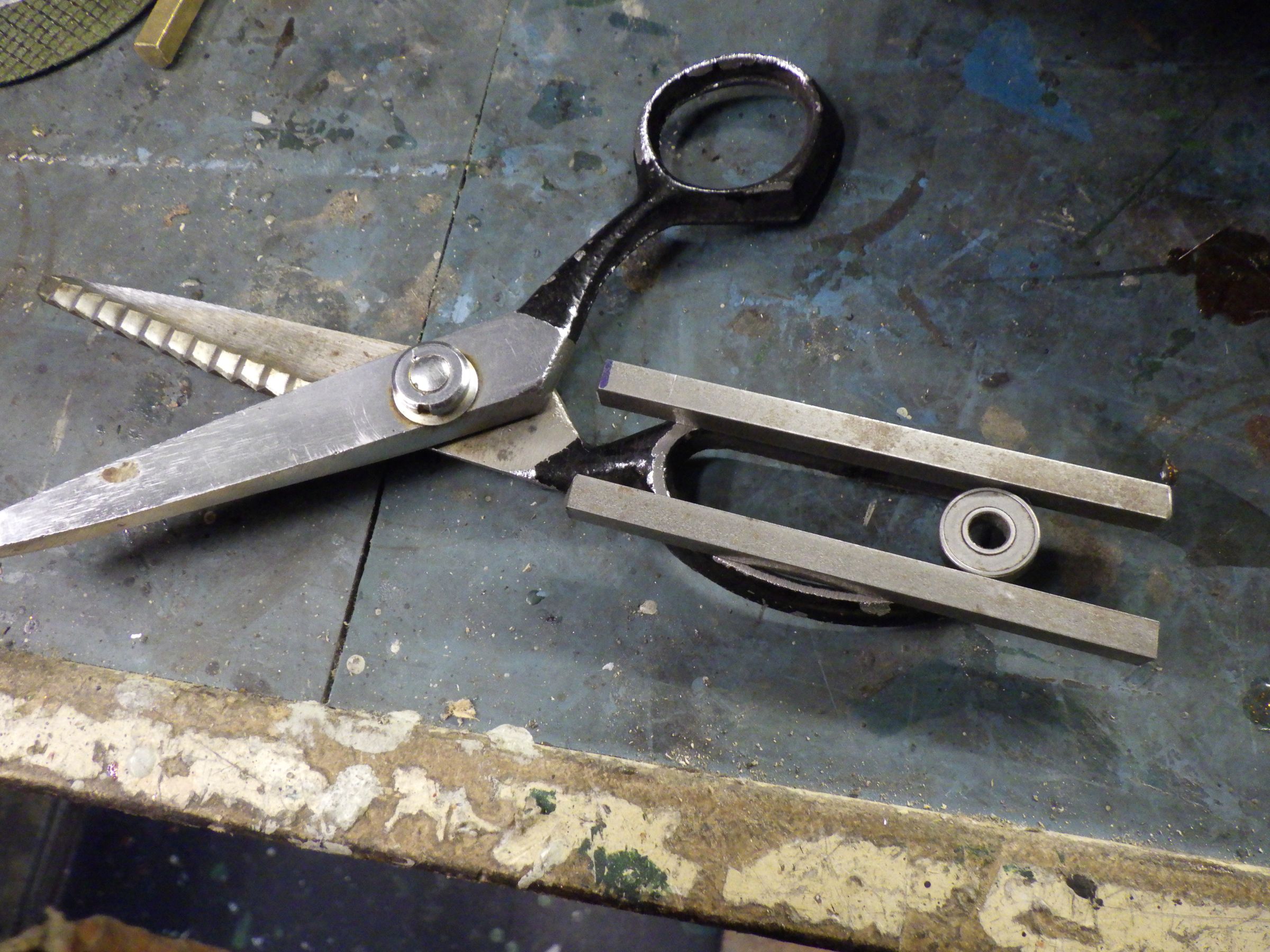 Make Motorized Scissors, Introduction. - Instructables