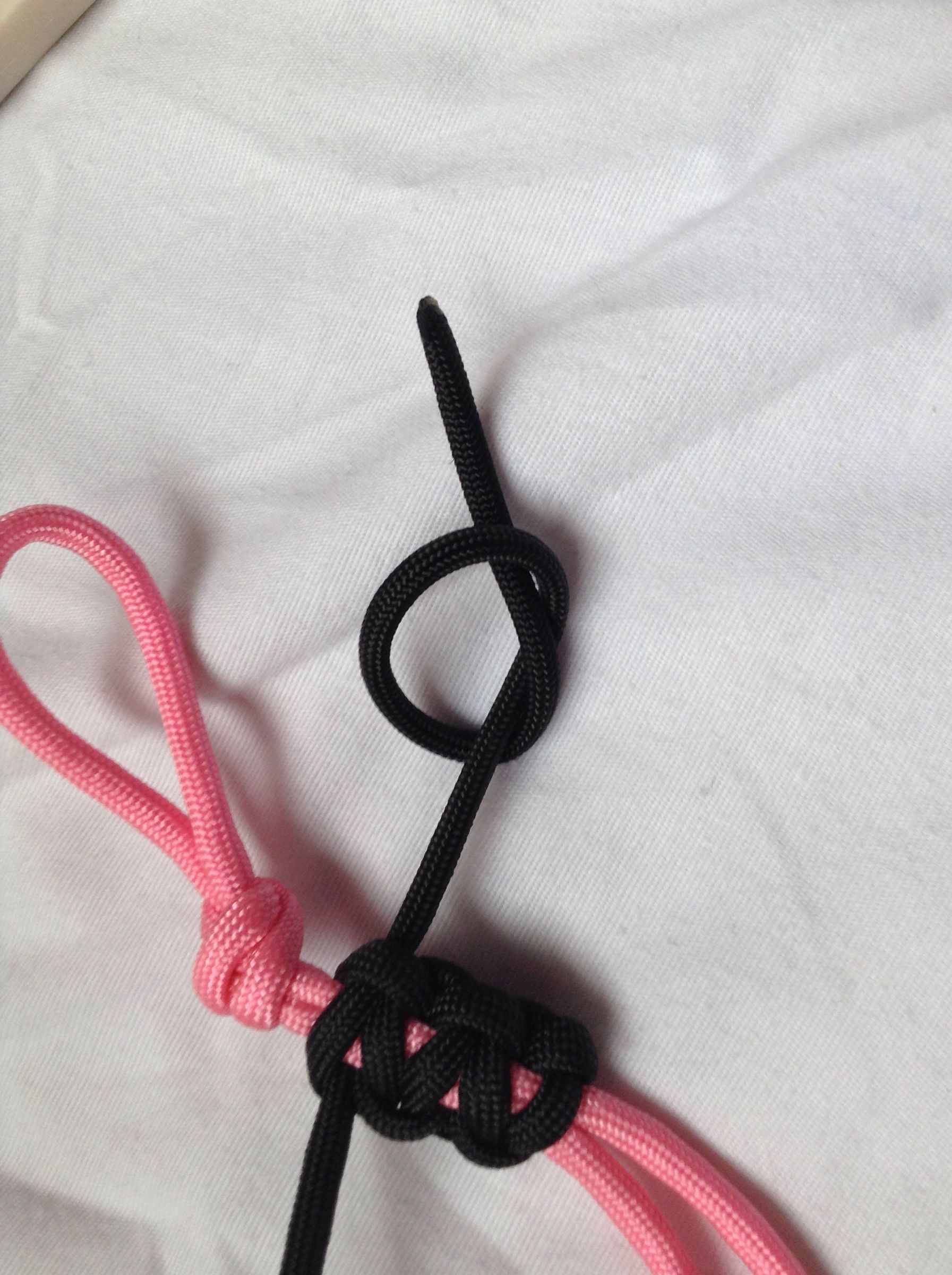 How to Make Paracord People : 5 Steps - Instructables