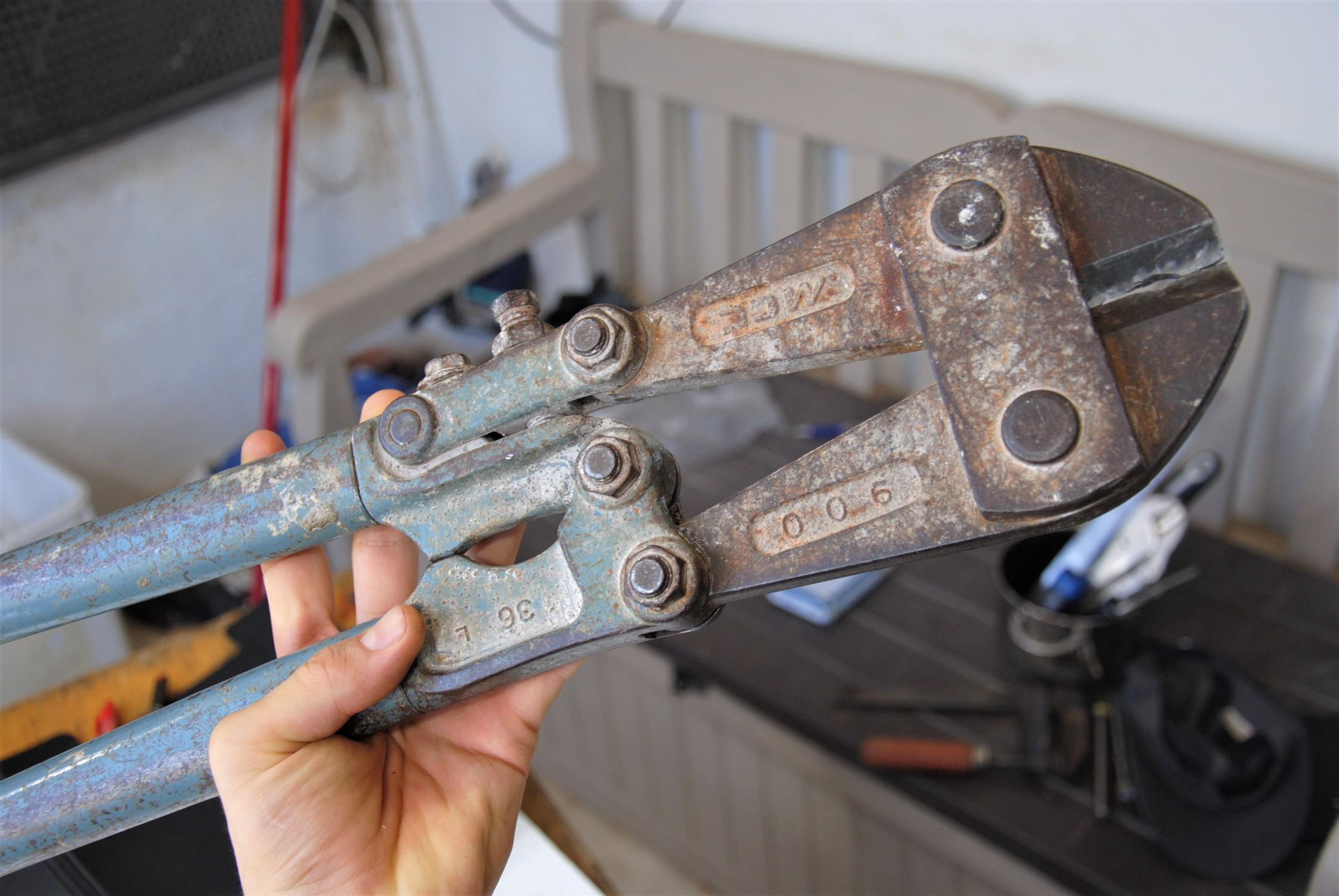 Top 10 Ways to Cut Metal - Without an Angle Grinder! : 11 Steps (with ...