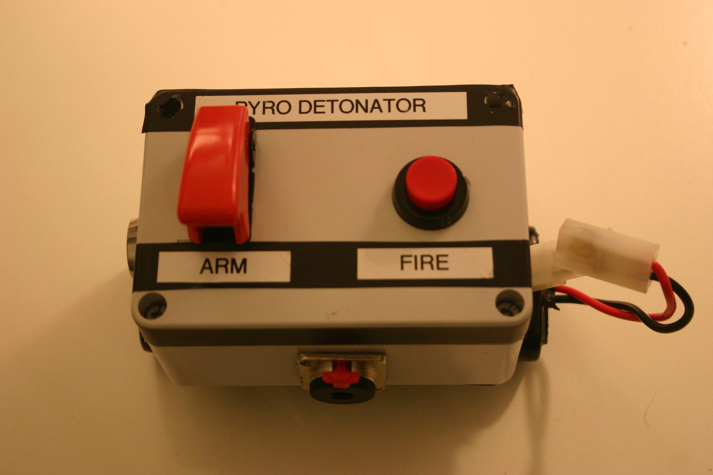 PYRO DETONATOR 2 Igniter Detonator Fireworks Pyrotechnics : 4 Steps ...