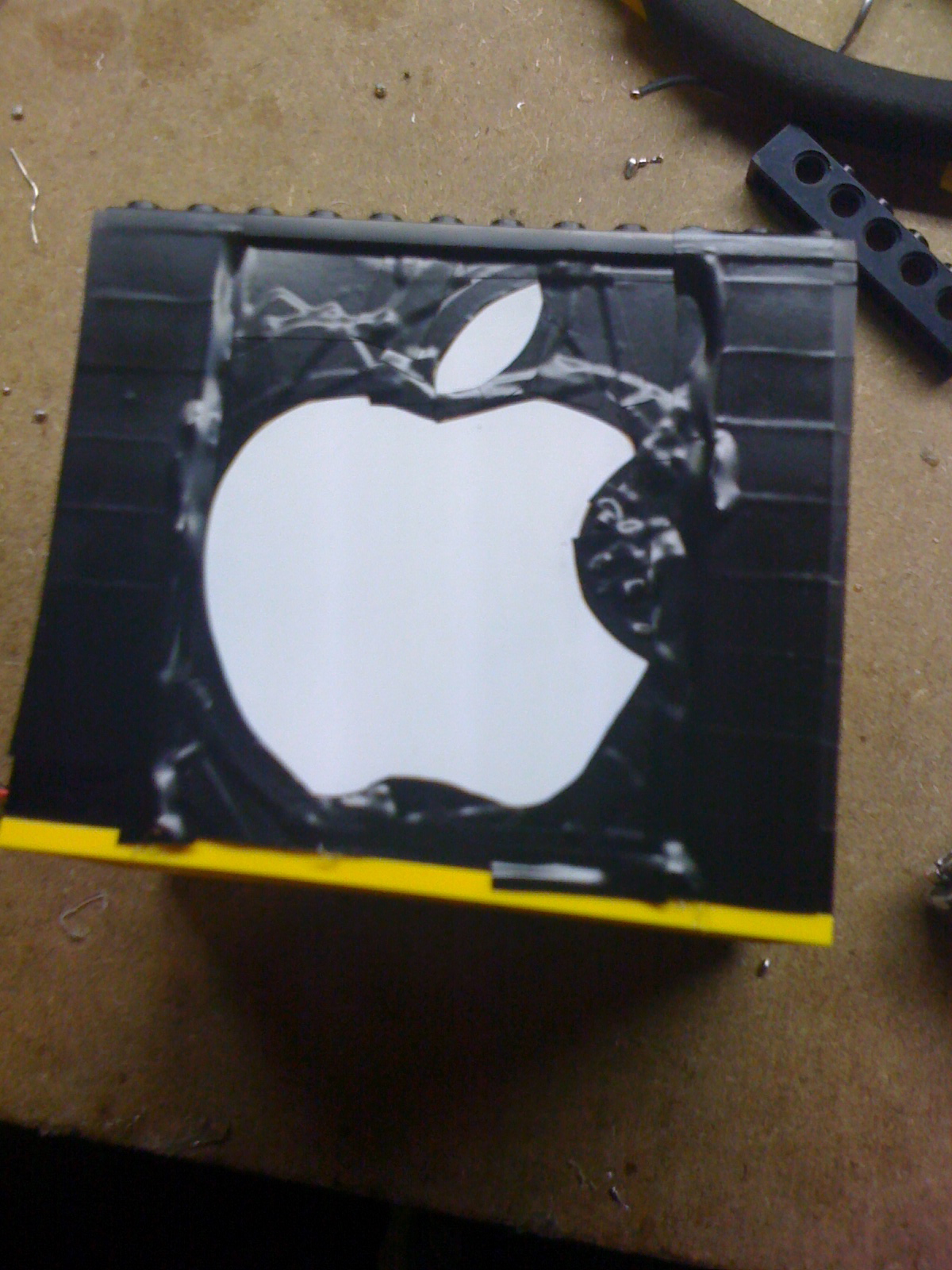 Apple Logo Glow Light : 7 Steps - Instructables