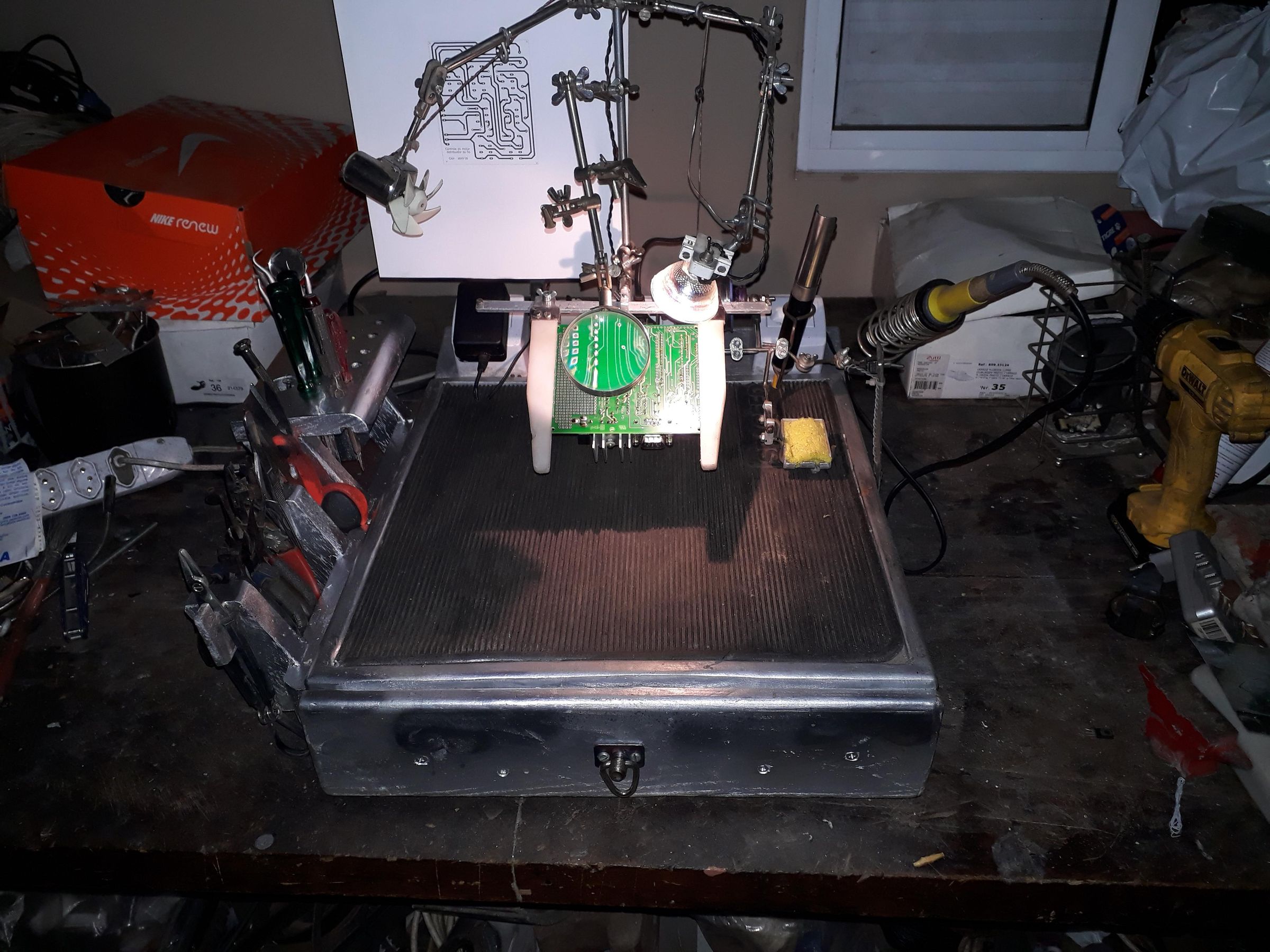 Electronics Workstation for Hobbyist - Estação De Trabalho Para ...