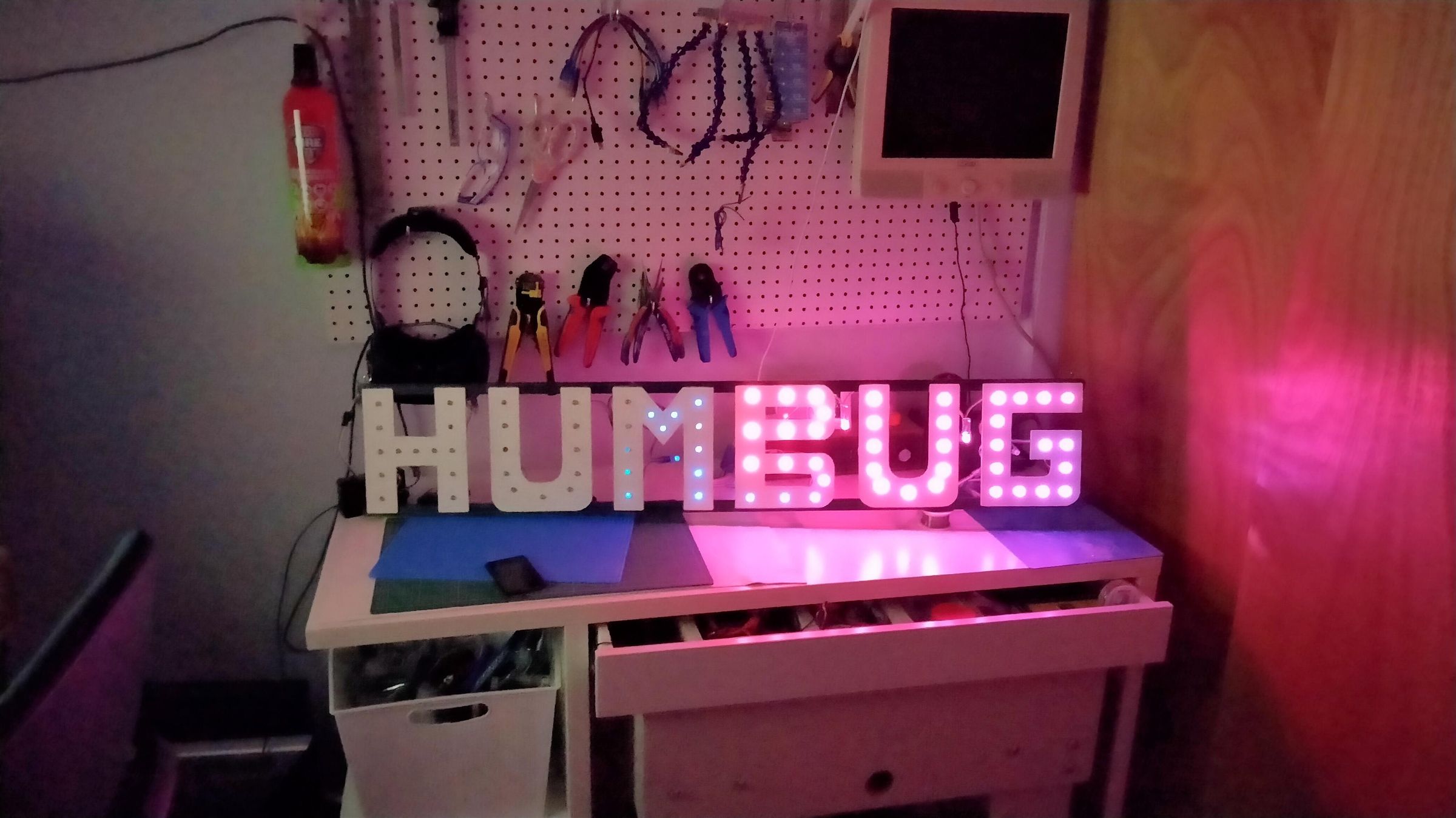 Animated Christmas LED Sign : 4 Steps (with Pictures) - Instructables