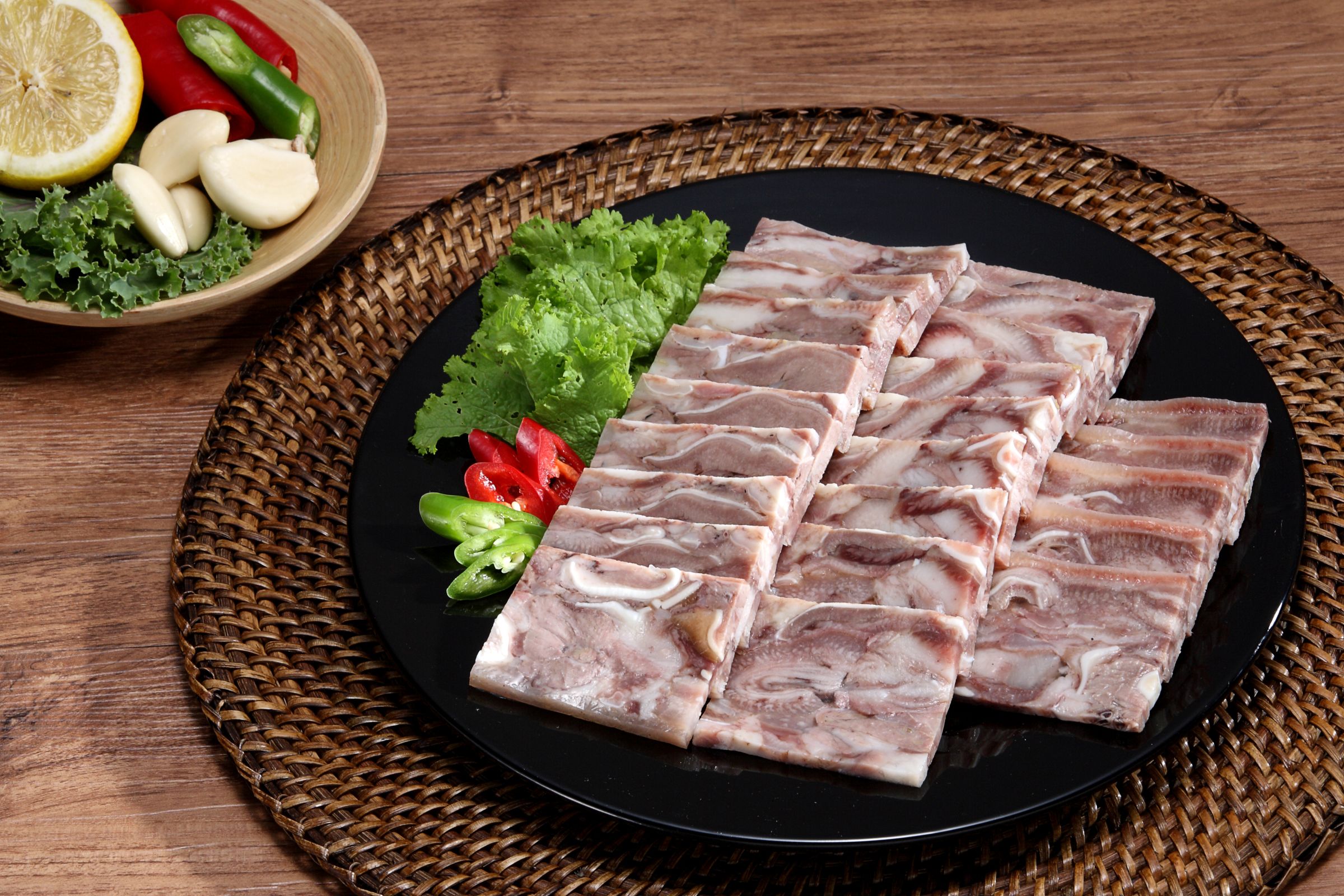 Ritual Pig Head : 5 Steps - Instructables