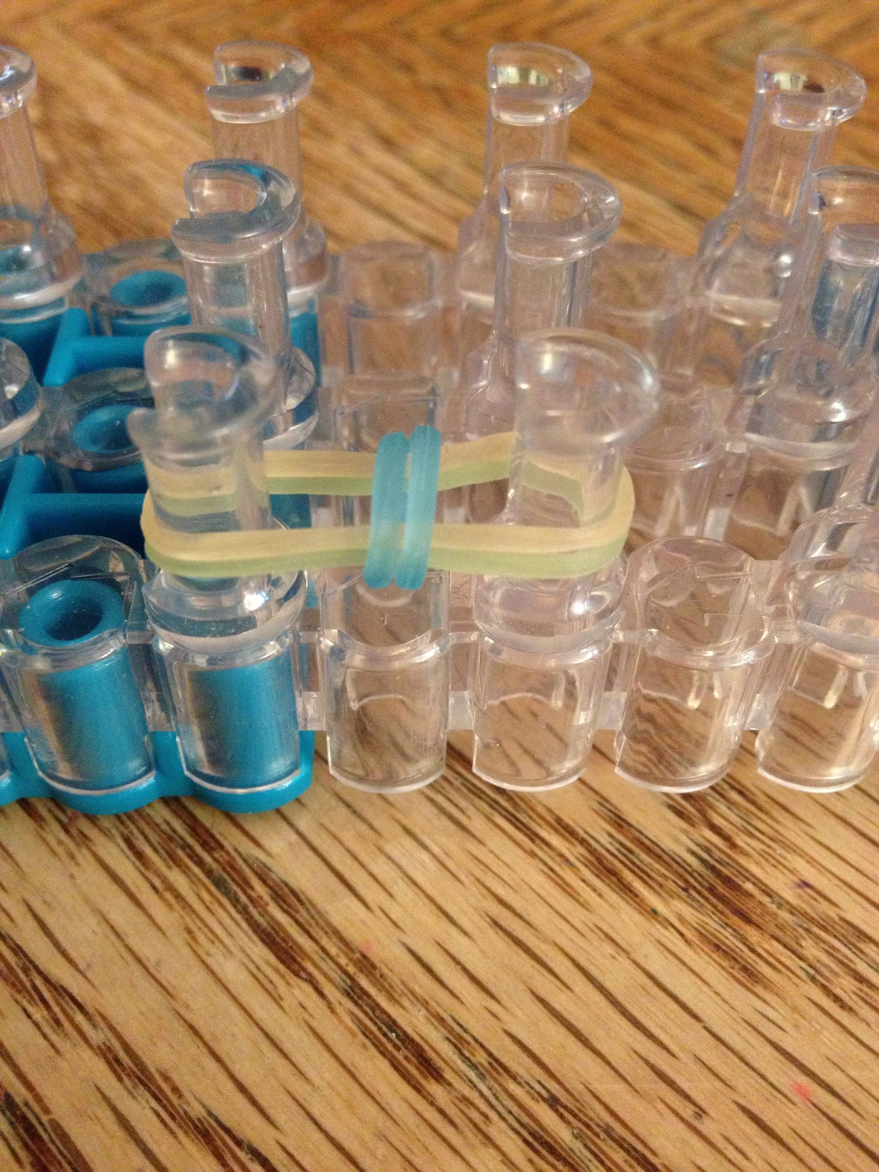 Rainbow Loom Fishtail : 13 Steps - Instructables