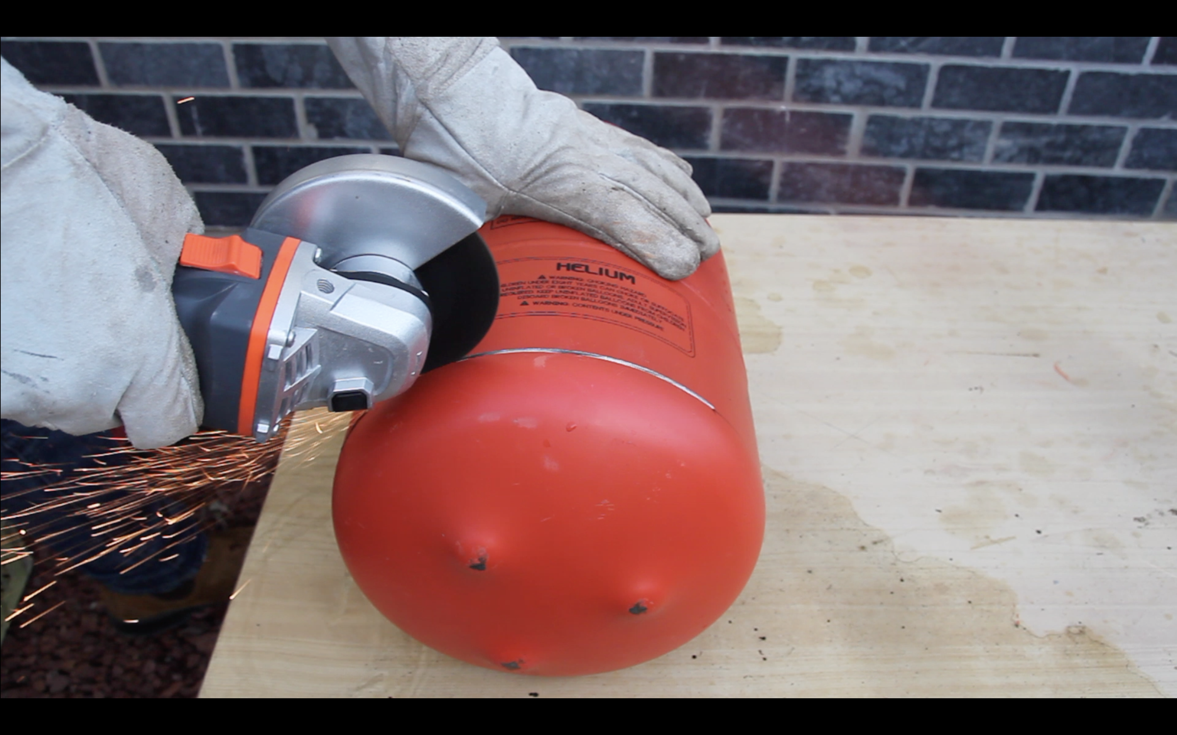 Gas Cylinder Turned to a Modern Metal Planter : 6 Steps (with Pictures ...