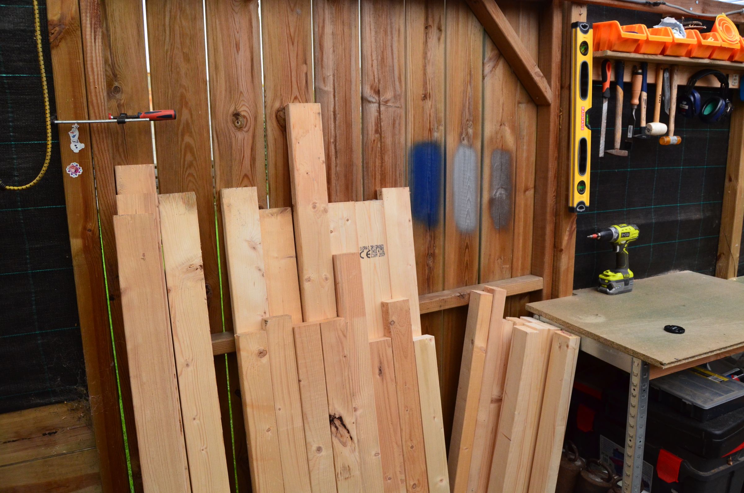 Workbench / Shoptable From Offcut CLS Timber Wood. - Instructables