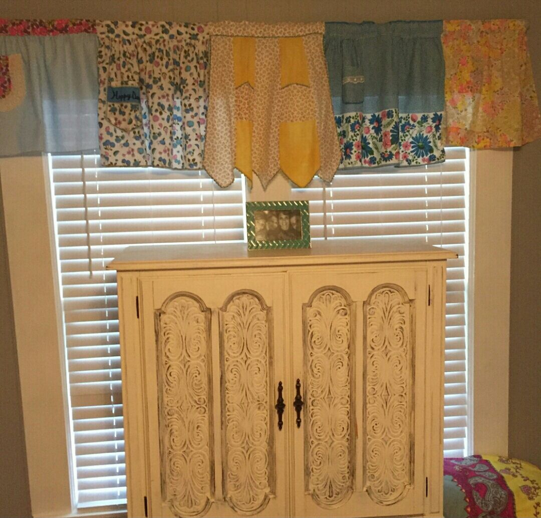 Vintage Apron Window Valance : 10 Steps (with Pictures) - Instructables