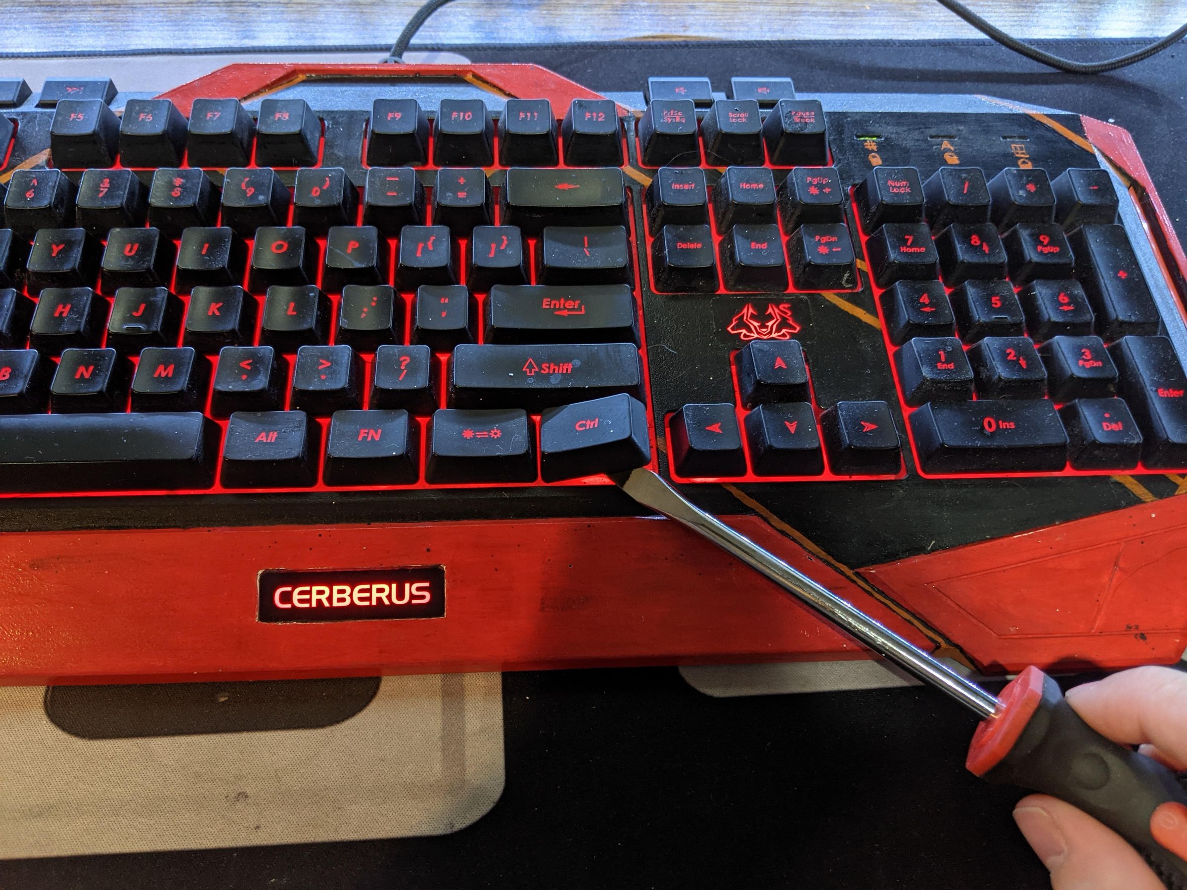 How to Properly Clean a Keyboard : 10 Steps (with Pictures) - Instructables