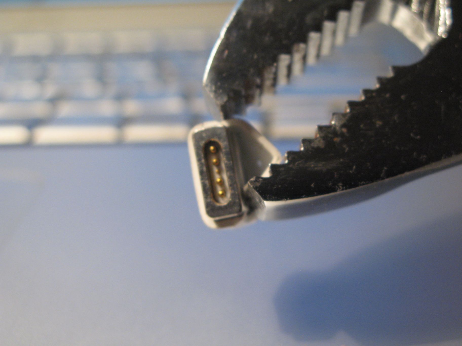 Repair : Apple MacBook MagSafe Charger Power Cord : 5 Steps (with ...
