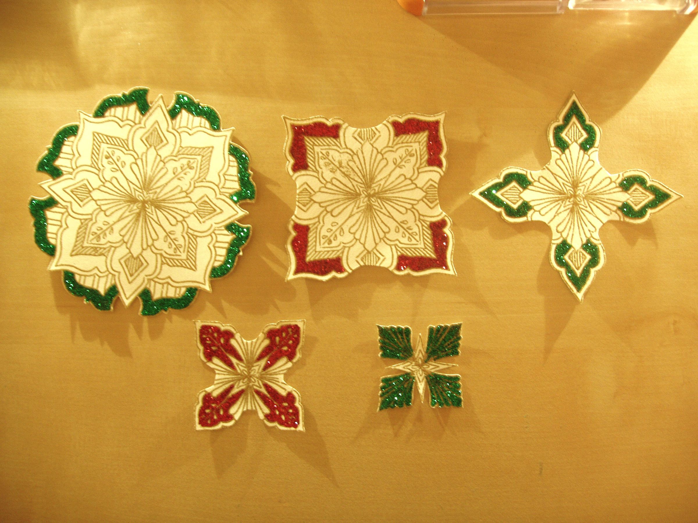 Christmas Medallion Card : 12 Steps (with Pictures) - Instructables