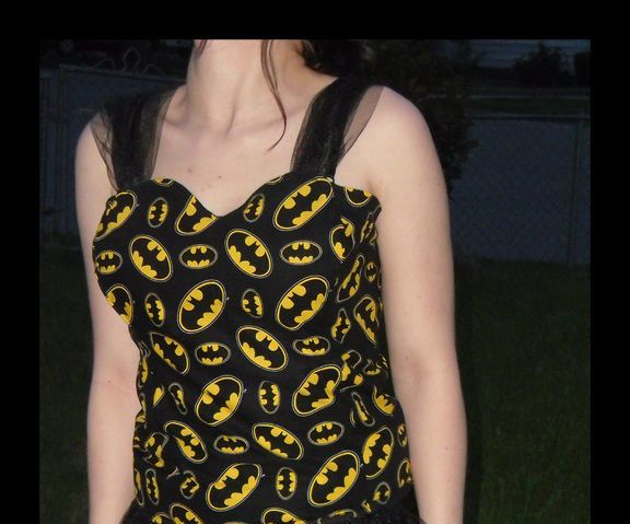 Batman Dress! : 9 Steps (with Pictures) - Instructables
