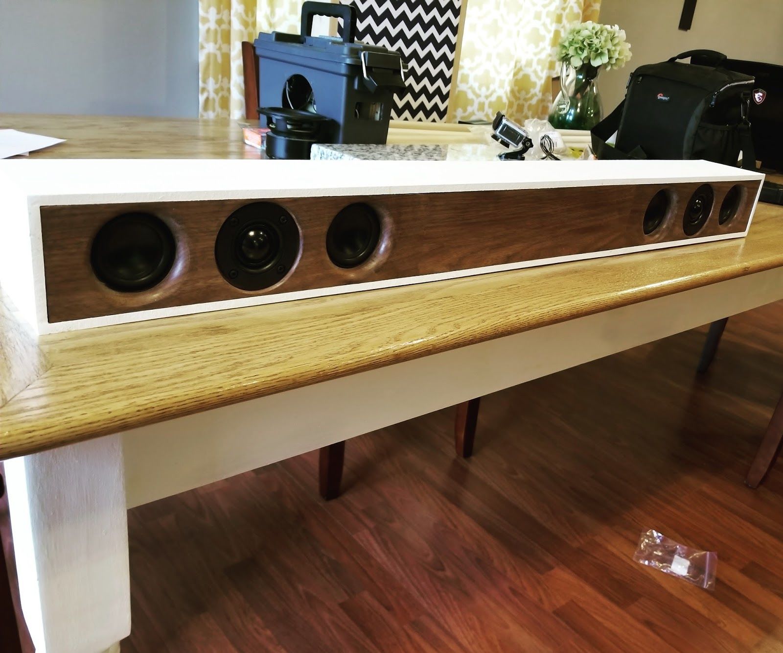 How to Make Your Own Soundbar : 8 Steps - Instructables