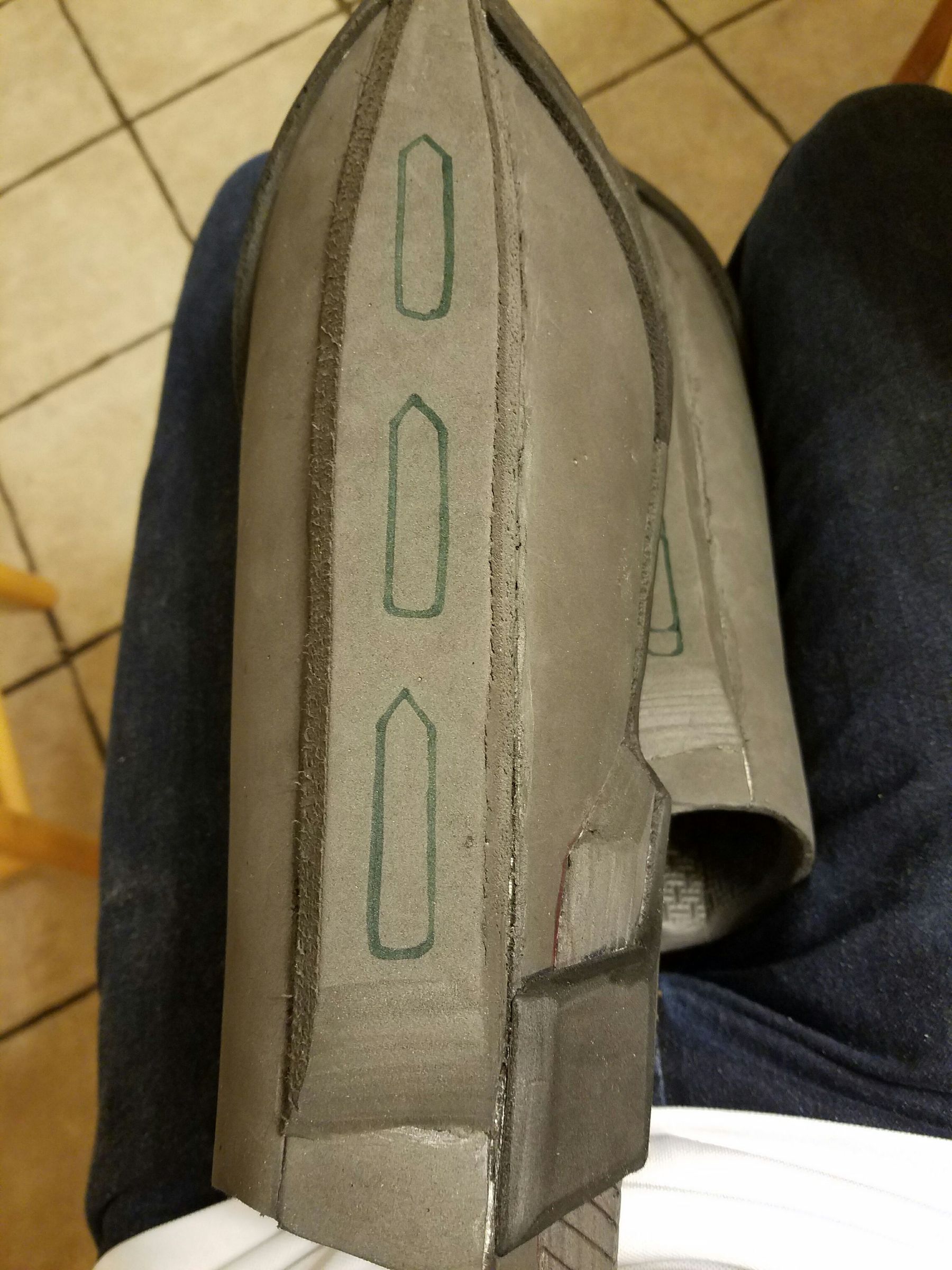 Batman Gauntlets : 7 Steps (with Pictures) - Instructables