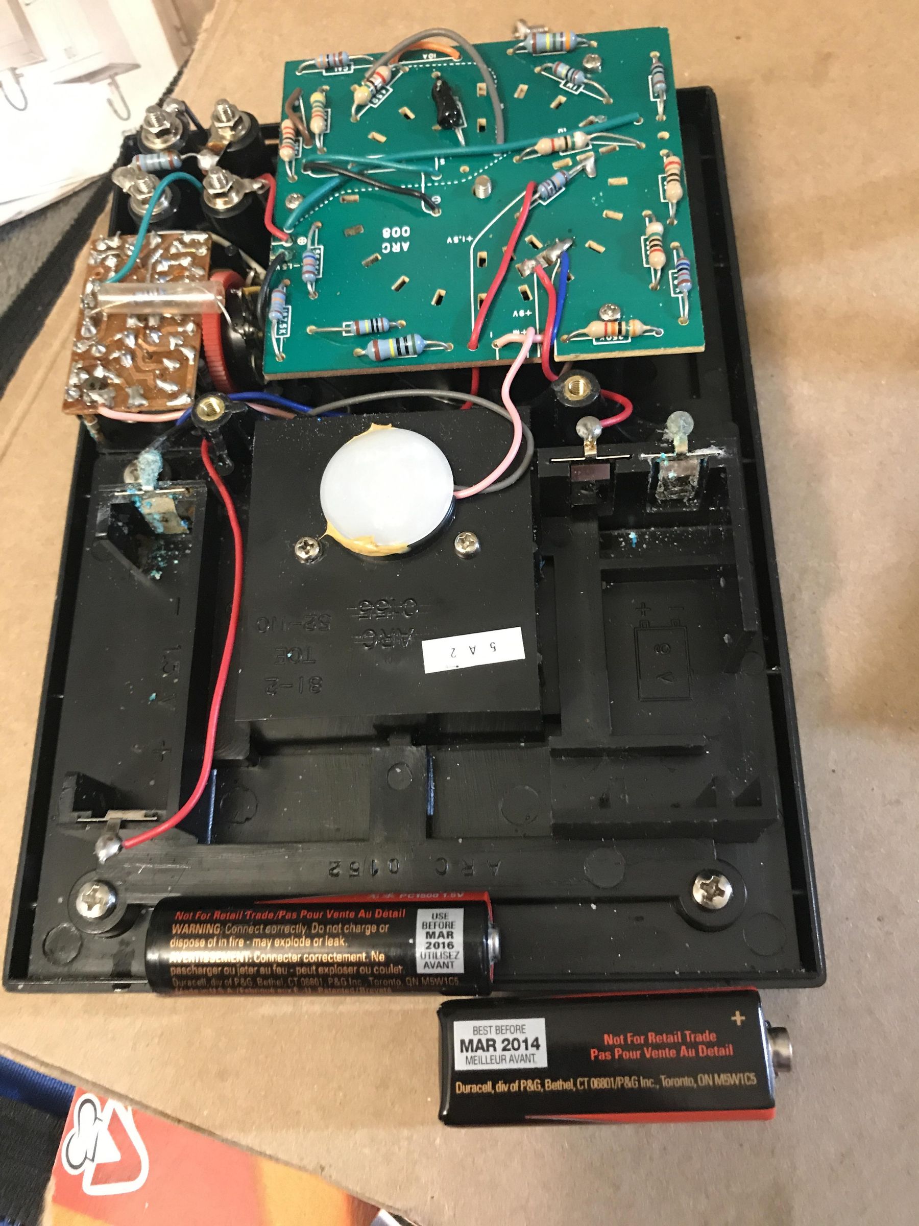 How to Fix Corroded Battery Terminals : 12 Steps (with Pictures ...