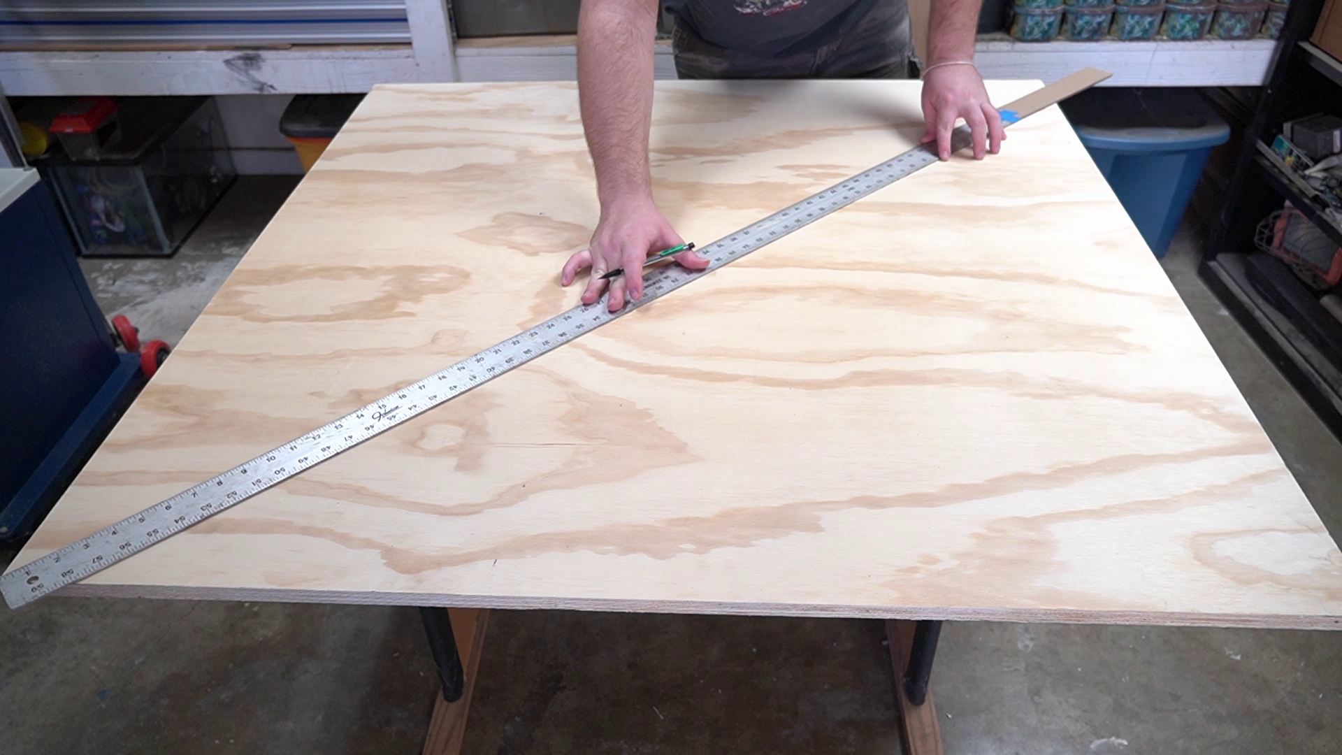 Giant Pizza Table : 13 Steps (with Pictures) - Instructables