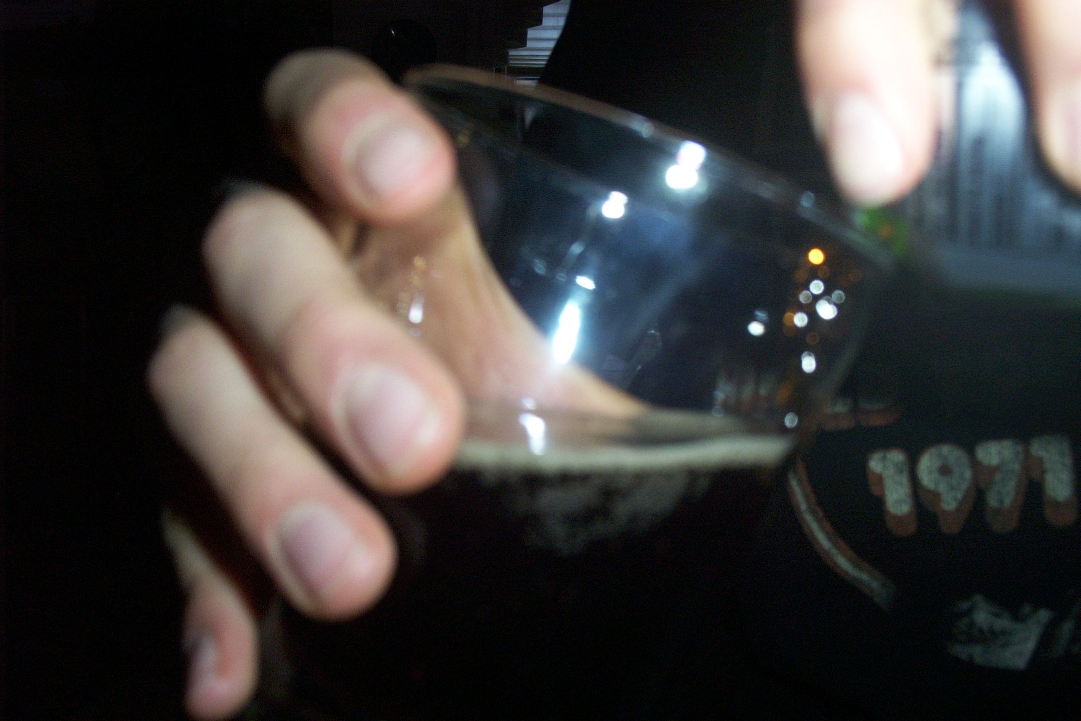 How to Pour a Beer (including Methods From a Bottle and From a Tap) : 5 ...